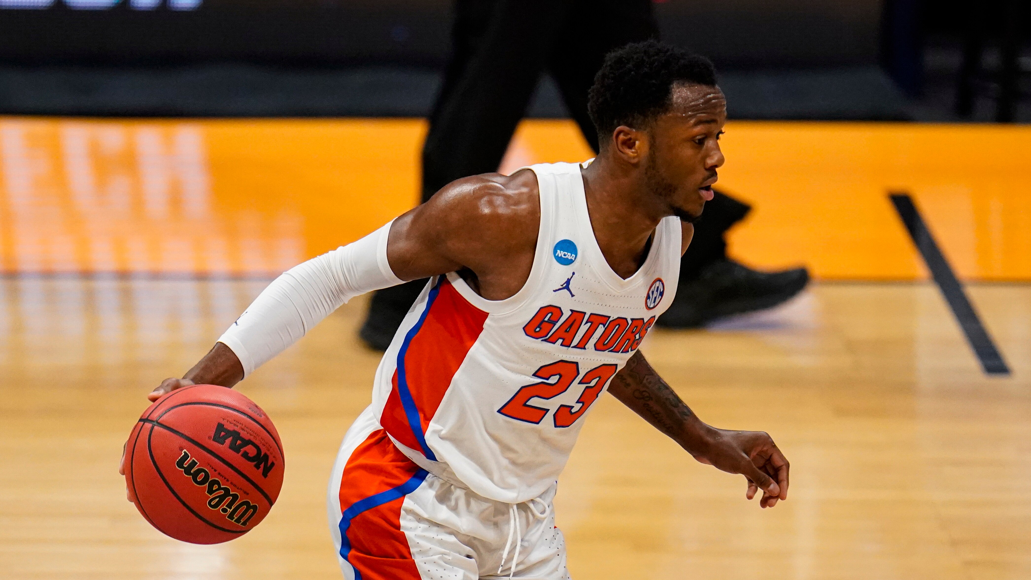 Florida's Scottie Lewis Signs with Agent, Declares for 2021 NBA Draft ...