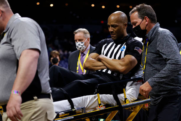 Referee Bert Smith Told He Had Blood Clot in Lung After Collapsing at ...
