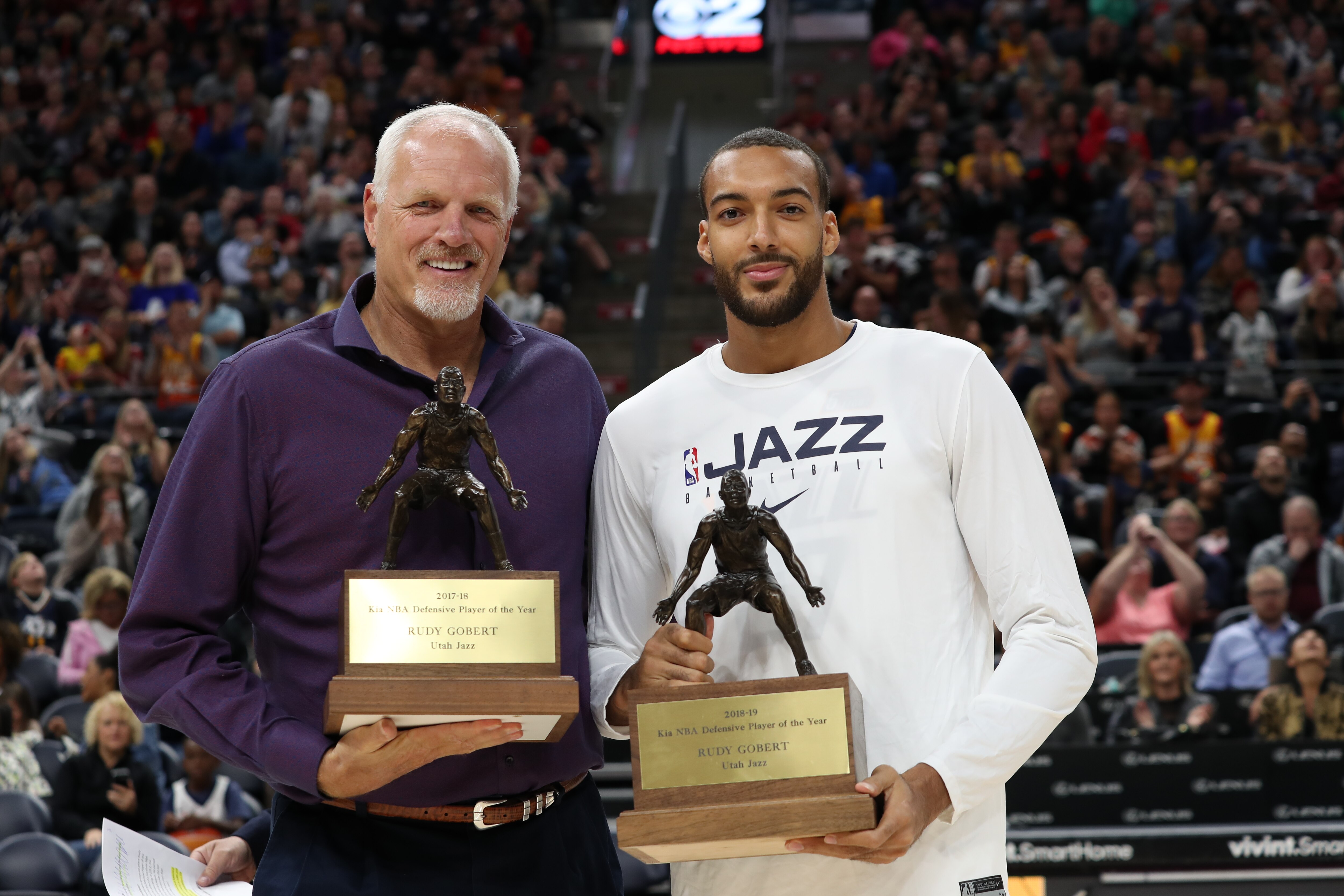 Mark Eaton, Former Jazz Center and 2-Time NBA DPOY, Dies at 64 | News ...