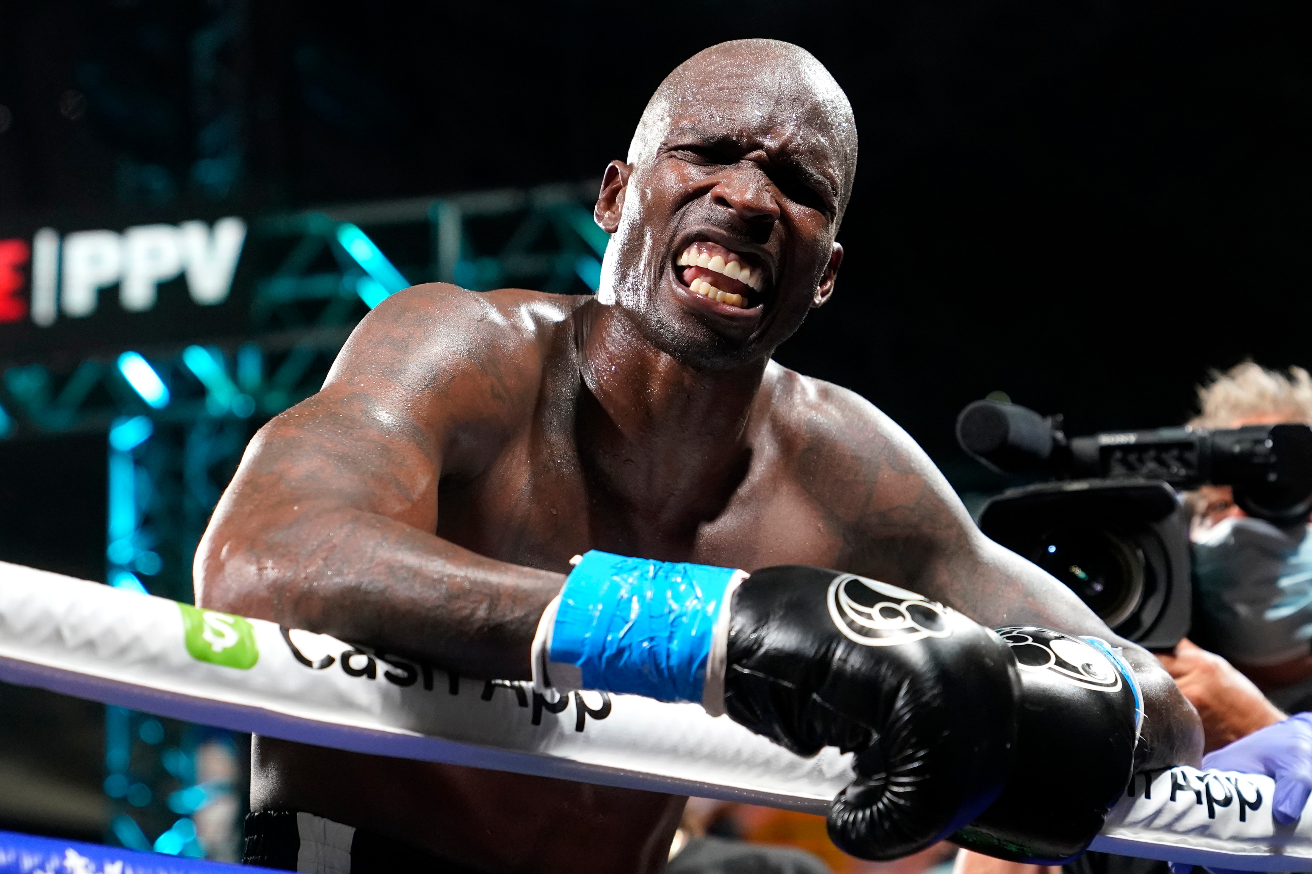 Chad Johnson Tweets He Made $1 Million for 8-Minute Fight Against Brian ...