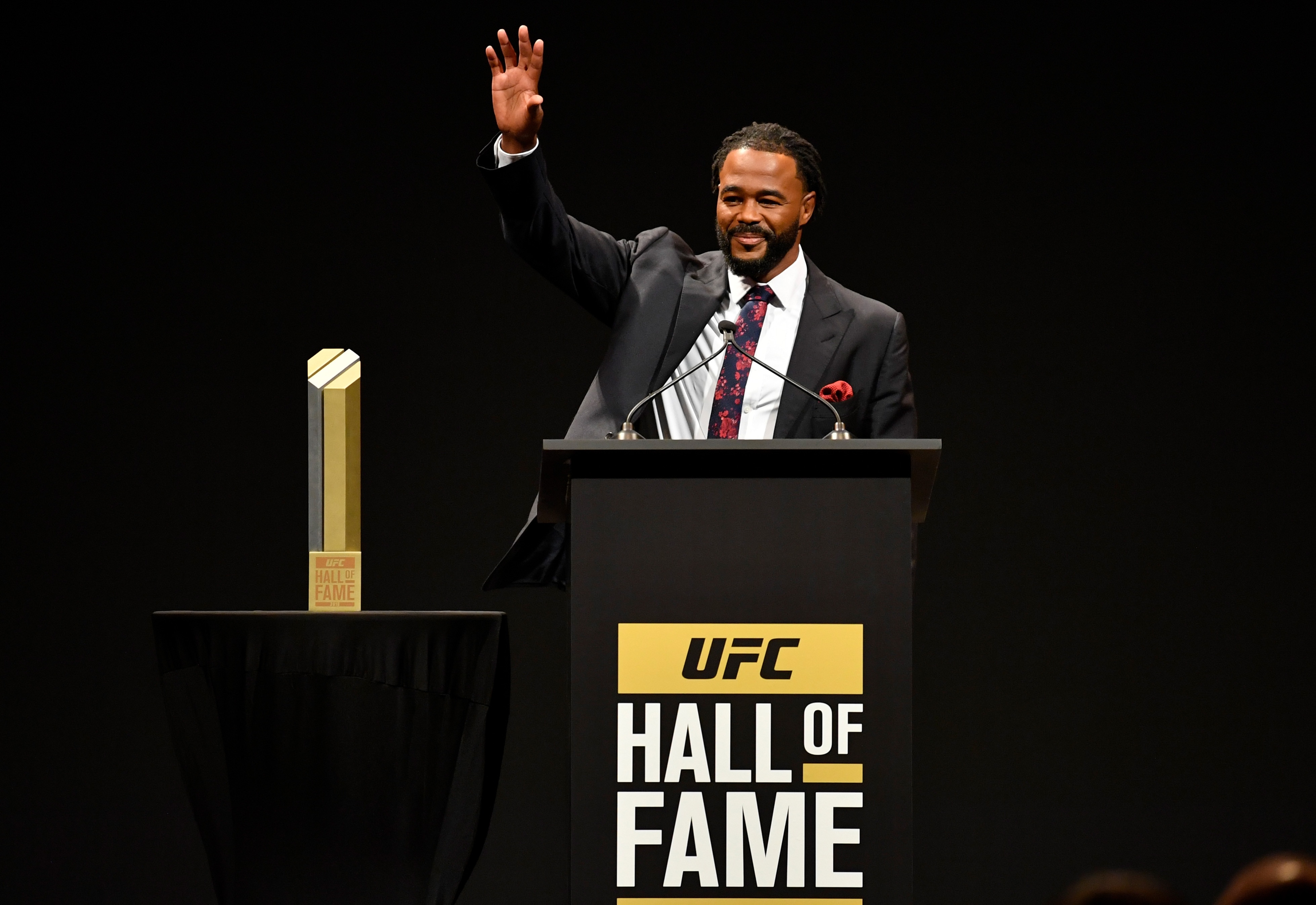 UFC Hall of Famer Rashad Evans Says He'd KO Logan Paul in Boxing Fight ...