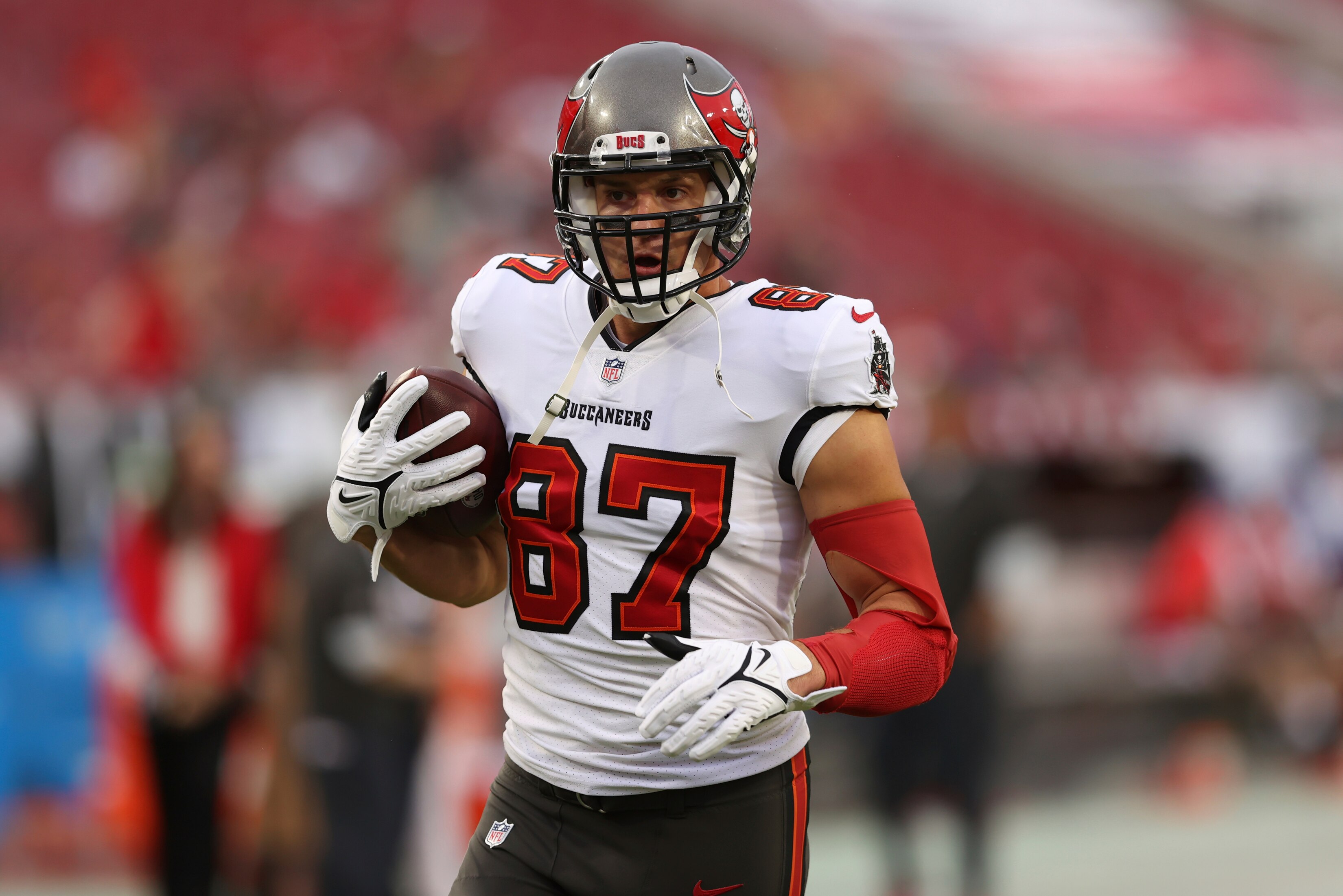 Bucs' Rob Gronkowski on Ending Retirement: 'I'm Definitely Glad I'm ...