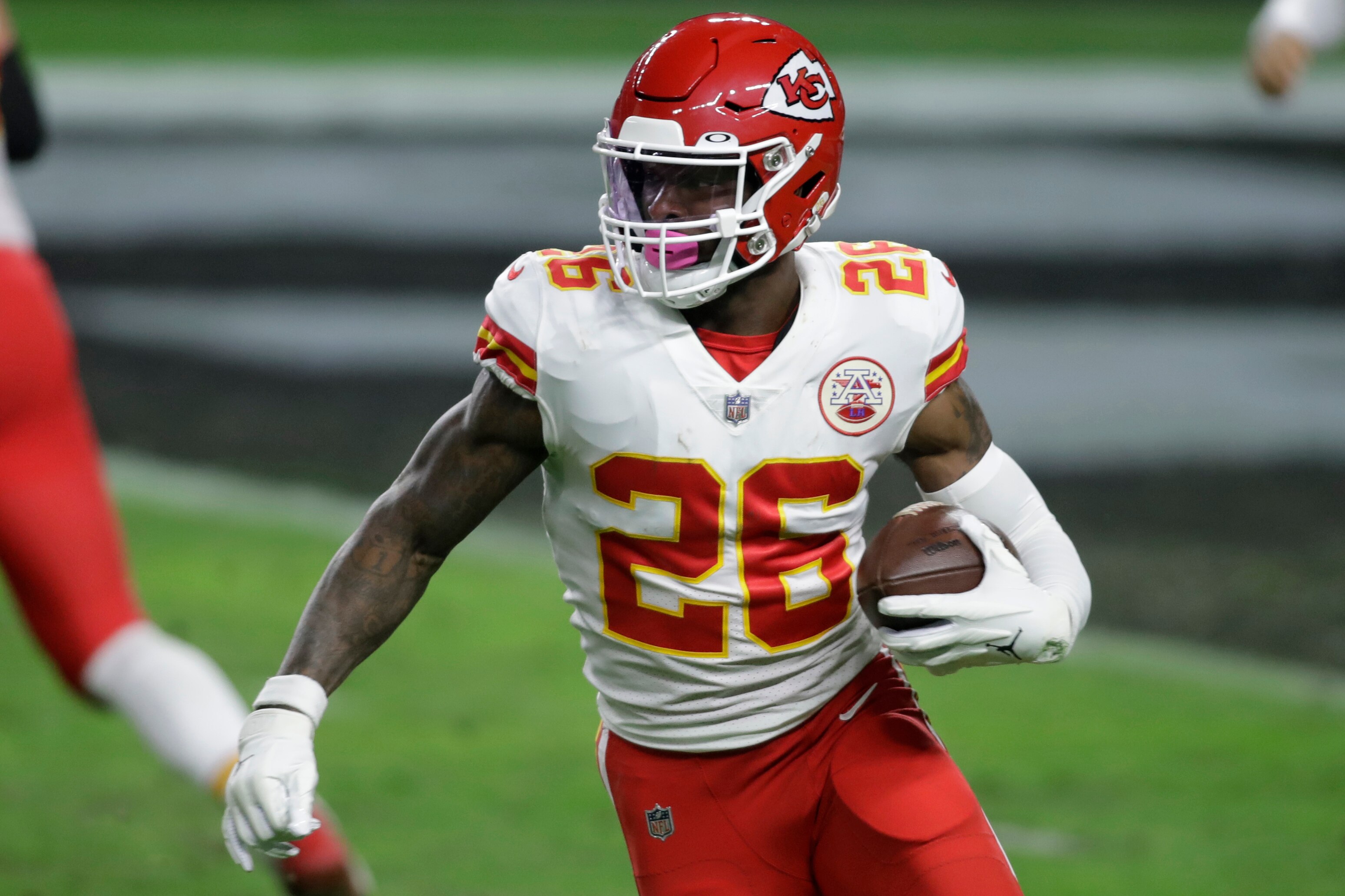 Fantasy Alert: Le'Veon Bell, Devonta Freeman Reportedly Won't Be Active ...