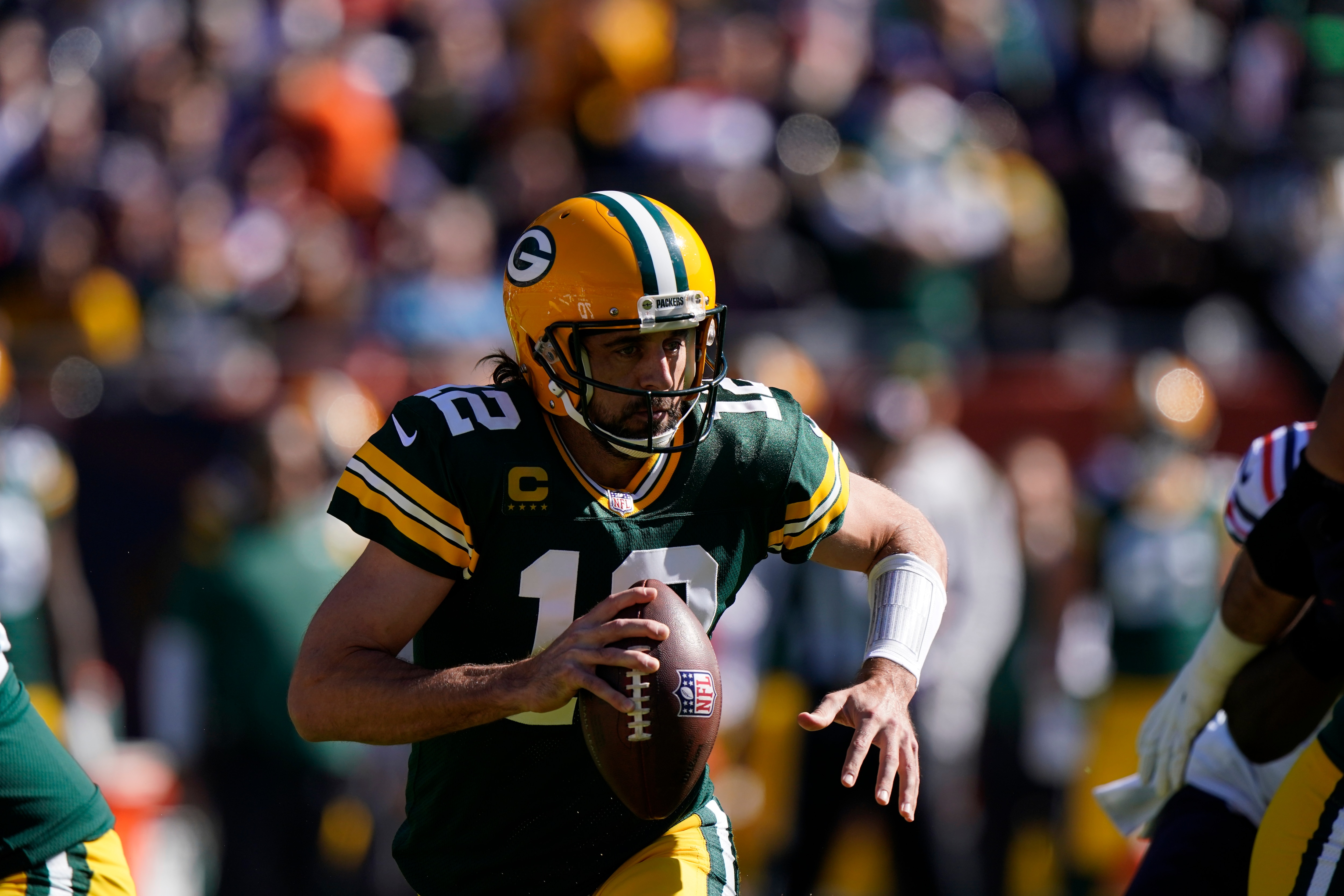 Video: Packers' Aaron Rodgers Yells 'I Still Own You' at Bears Fans ...