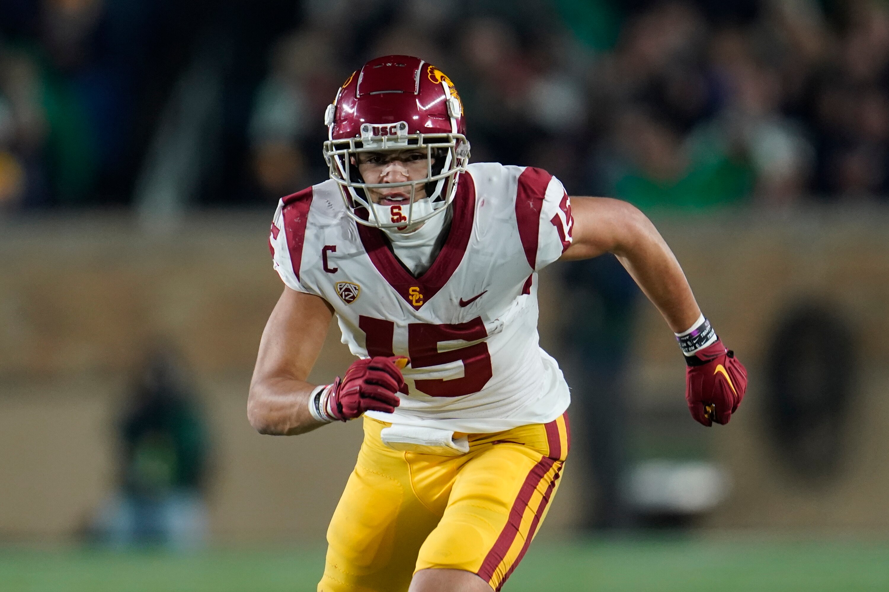 USC WR Drake London Carted off vs. Arizona After Suffering Apparent Leg ...