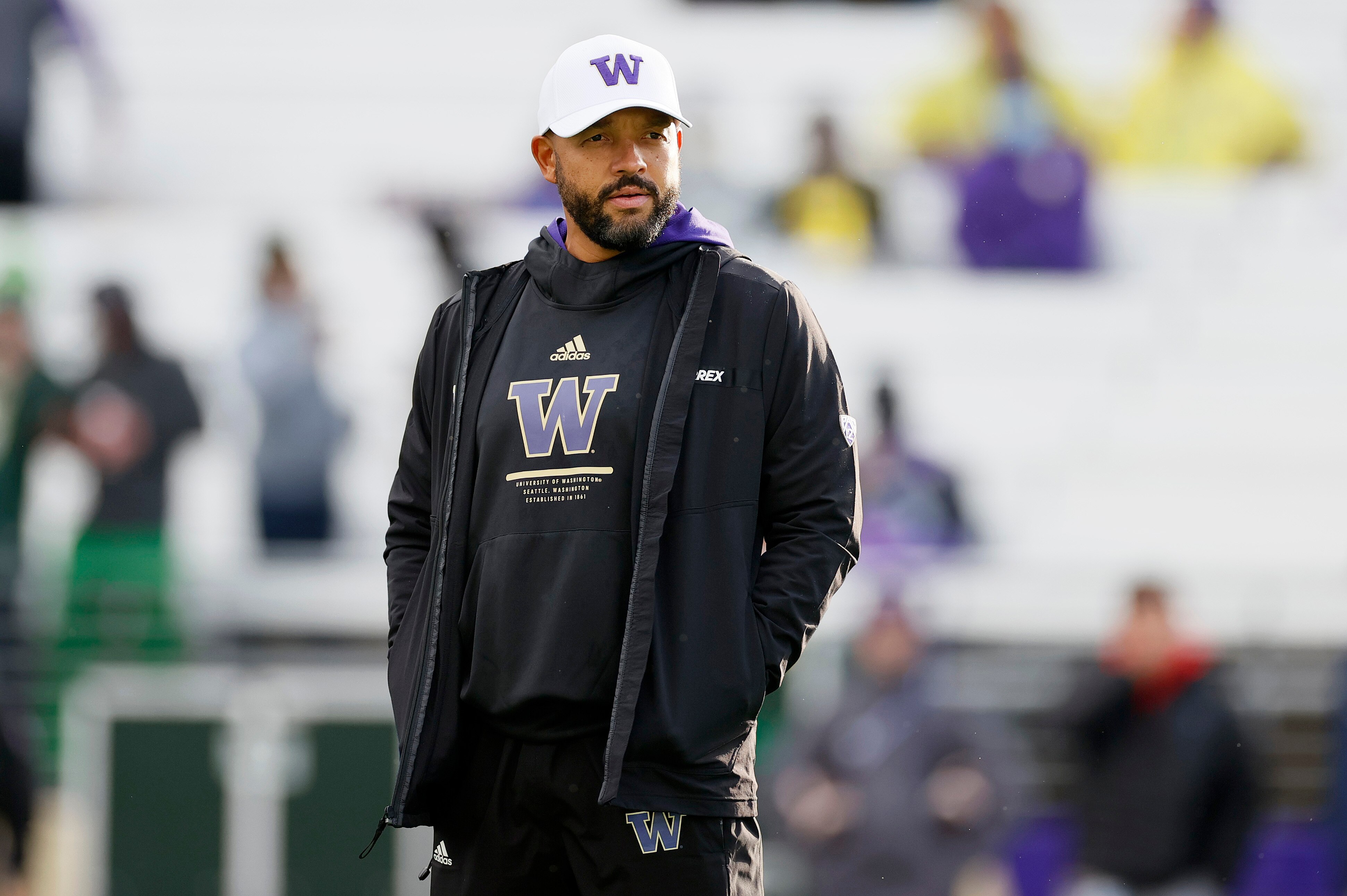 Washington Investigating Coach Jimmy Lake After He Appeared to Hit LB ...