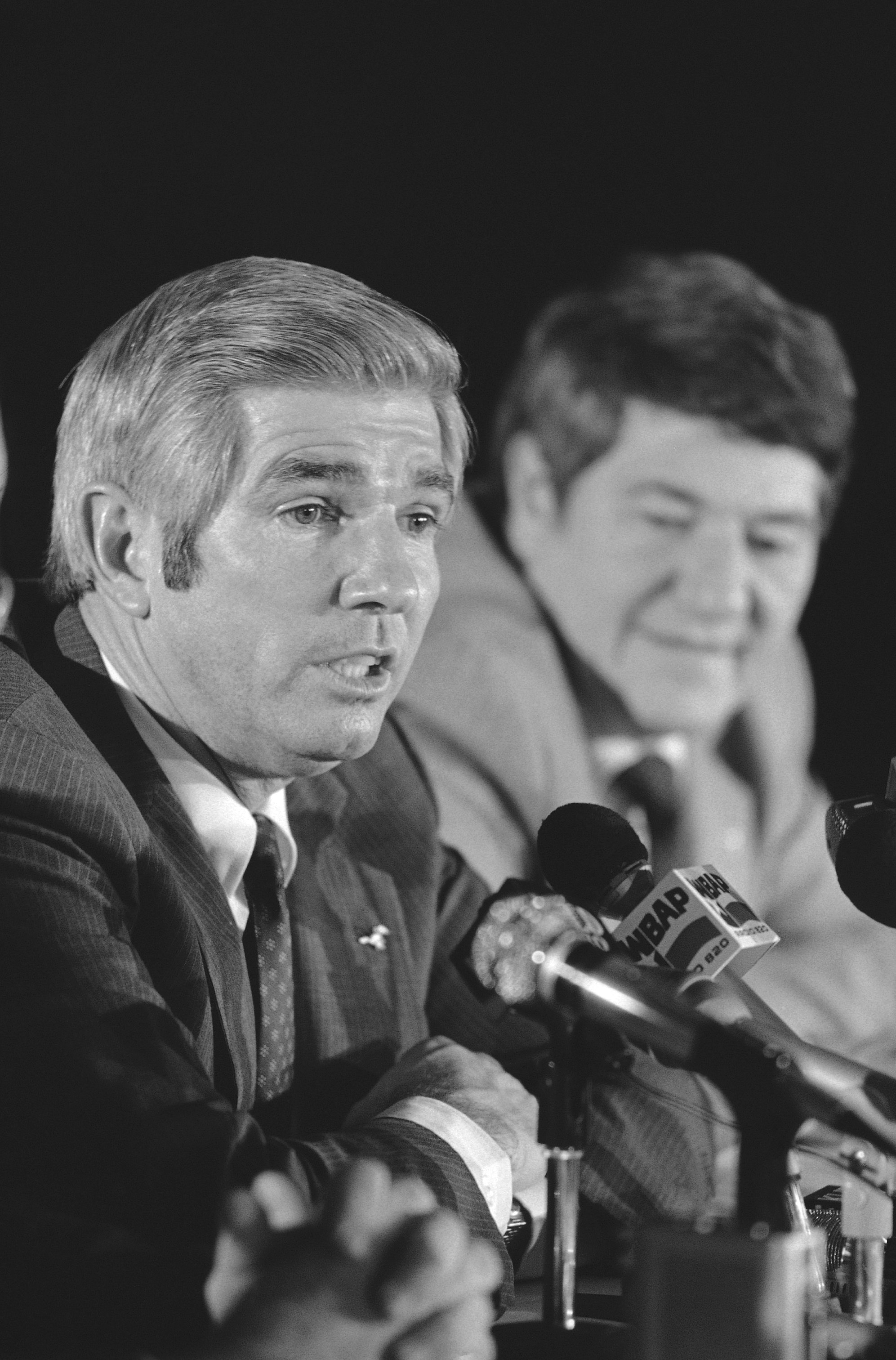 Former College Football HC Bobby Collins Dies at 88 | News, Scores ...