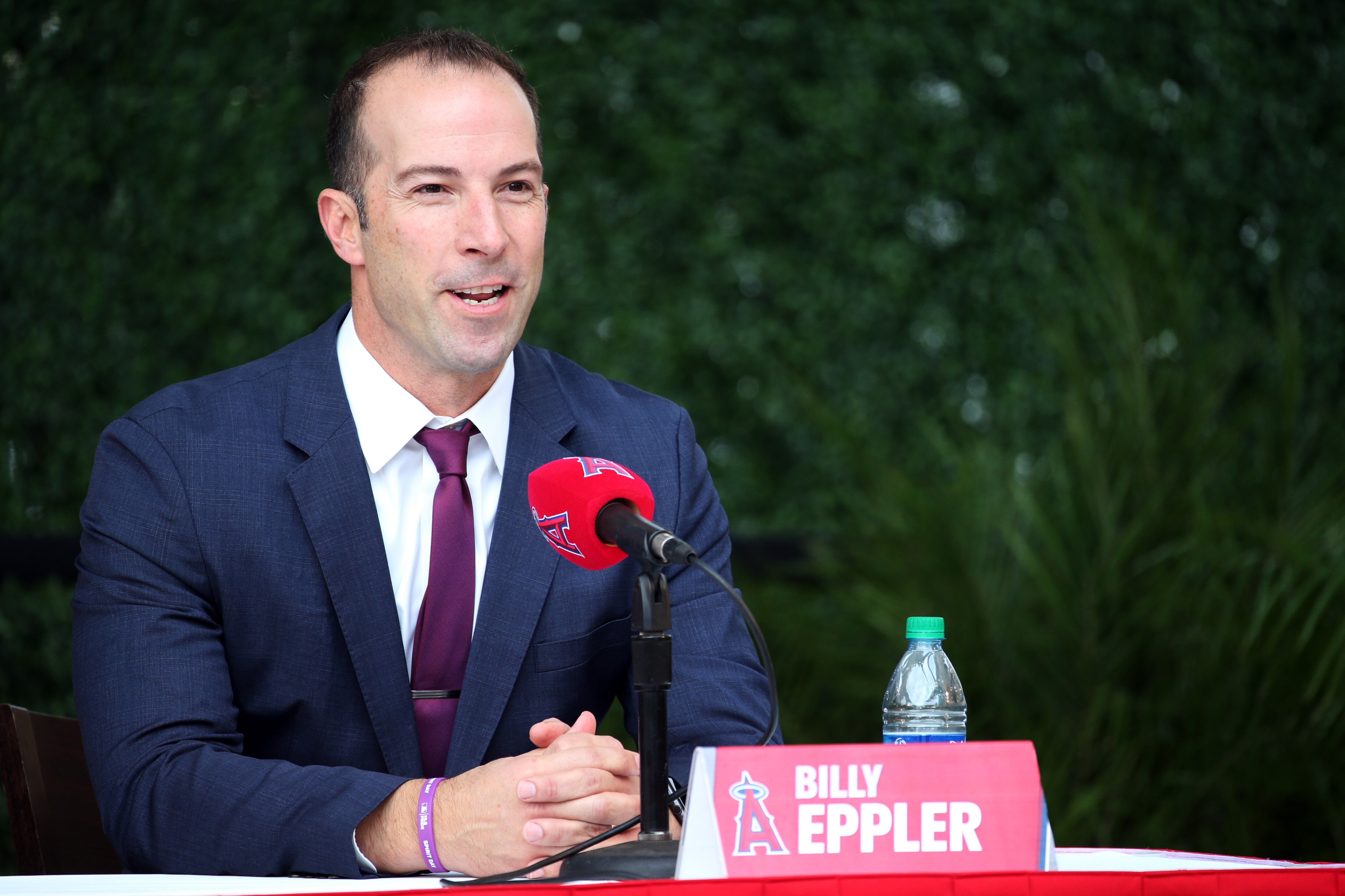 Mets News: Billy Eppler Officially Signs 4-Year Contract to Become ...