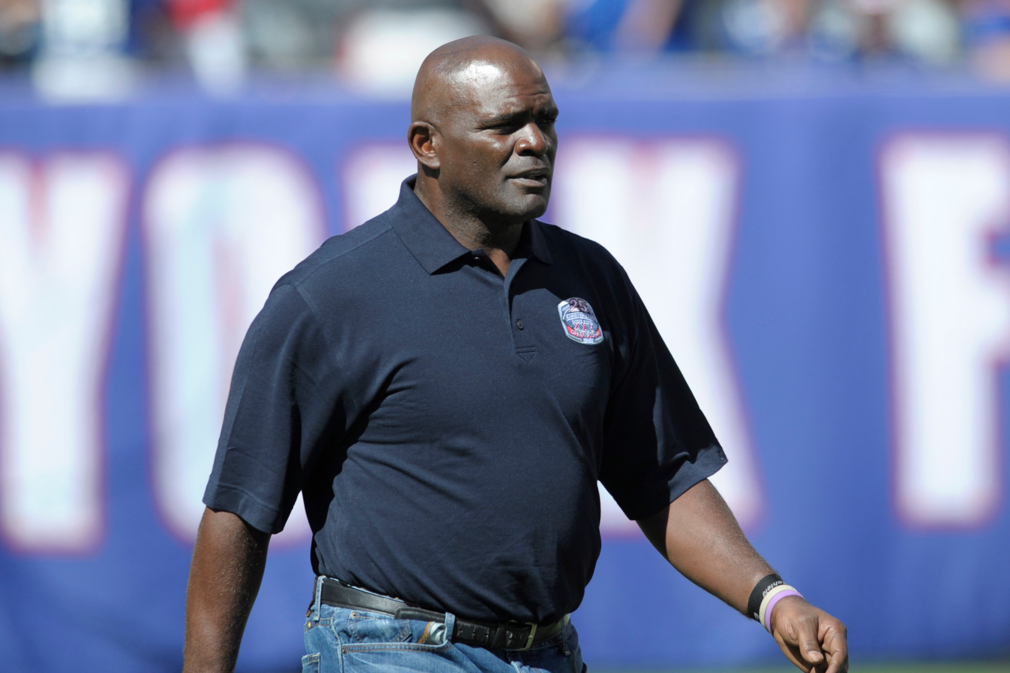 NFL HOFer Lawrence Taylor Pleads Not Guilty to Felony Charge in Sex ...