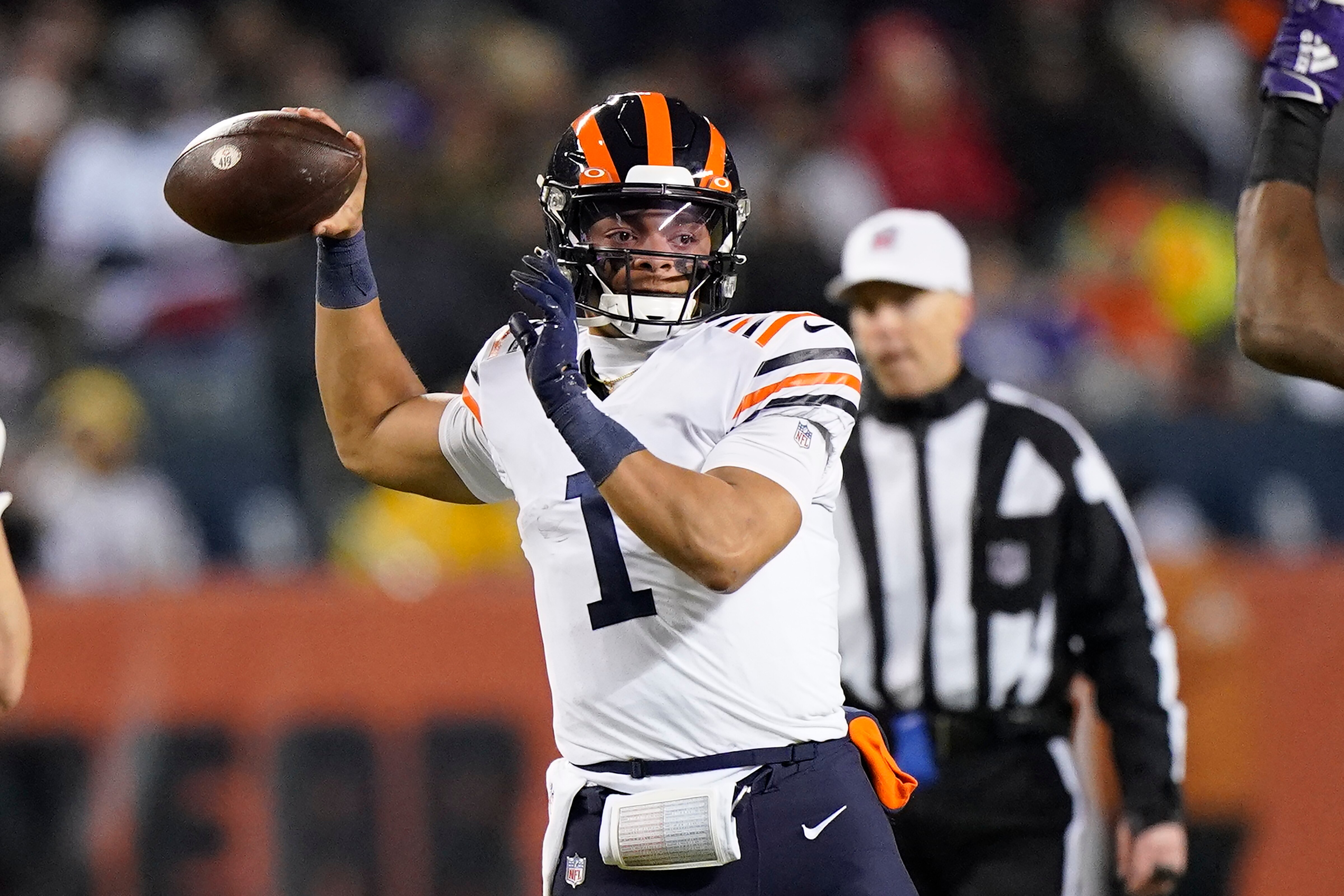 Bears' Justin Fields to Start vs. Vikings After Missing 2 Games with ...