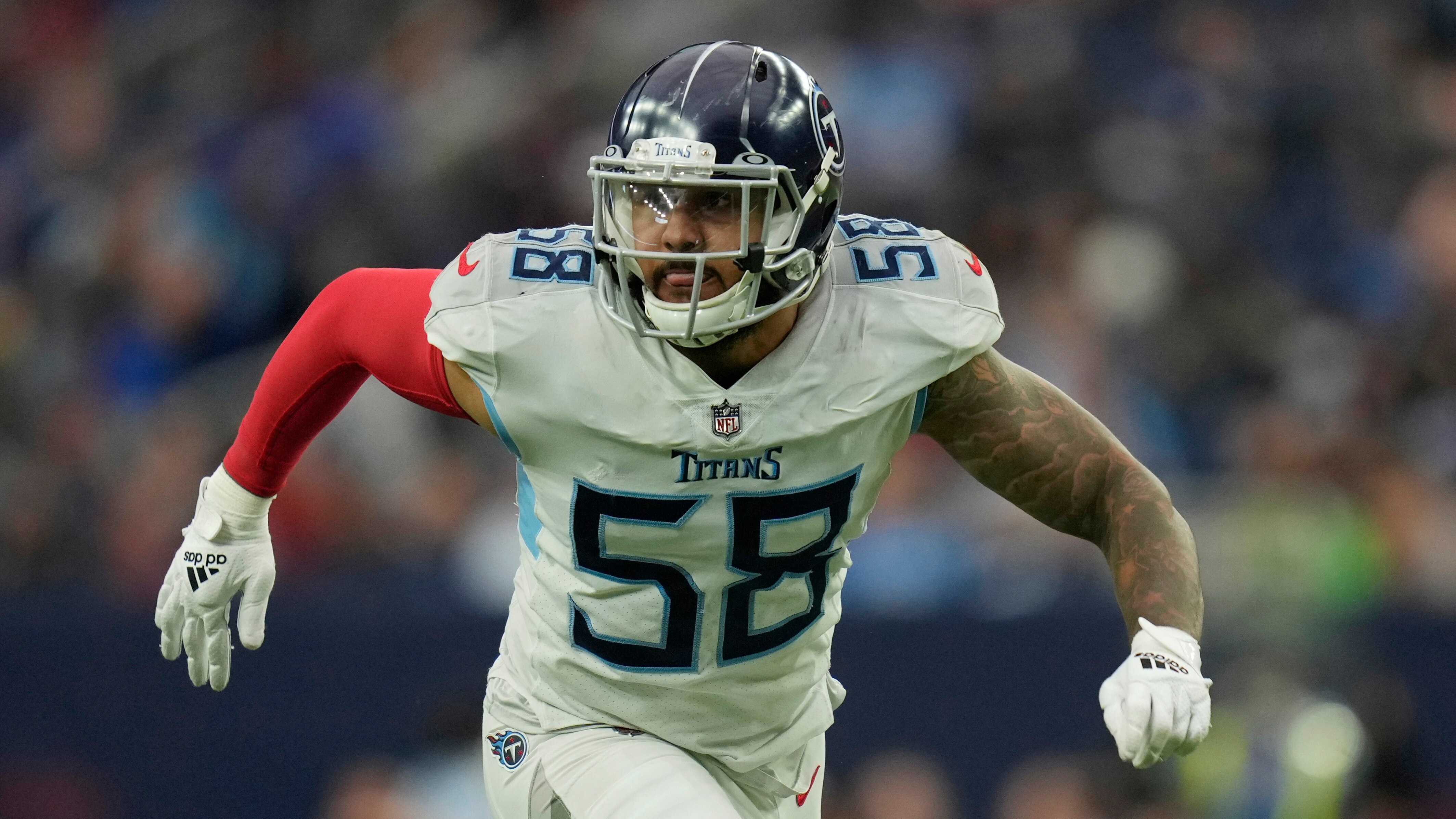 Harold Landry III, Titans Reportedly Agree to 5-Year, $87.5M Contract ...