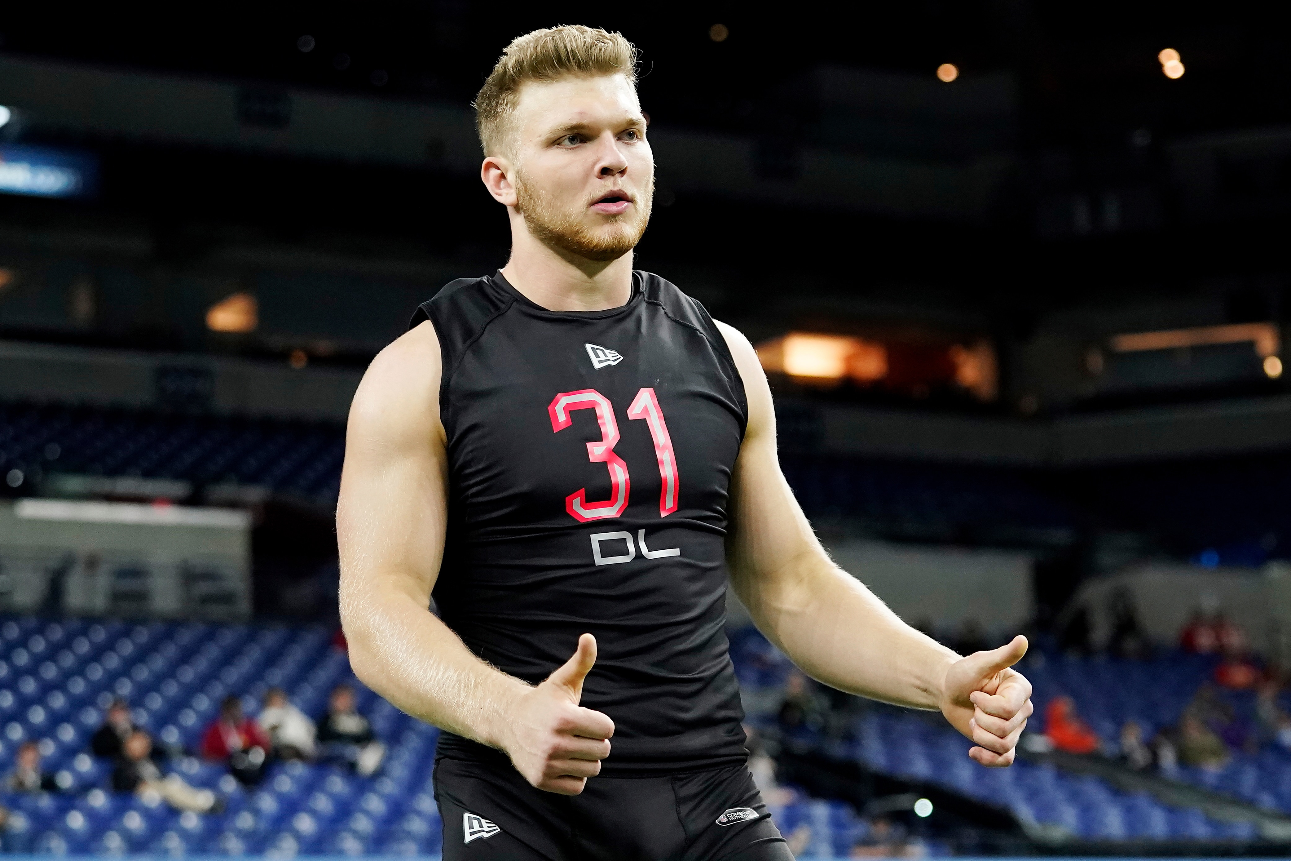 Potential No. 1 NFL Draft Pick Aidan Hutchinson Does 28 Bench Press ...