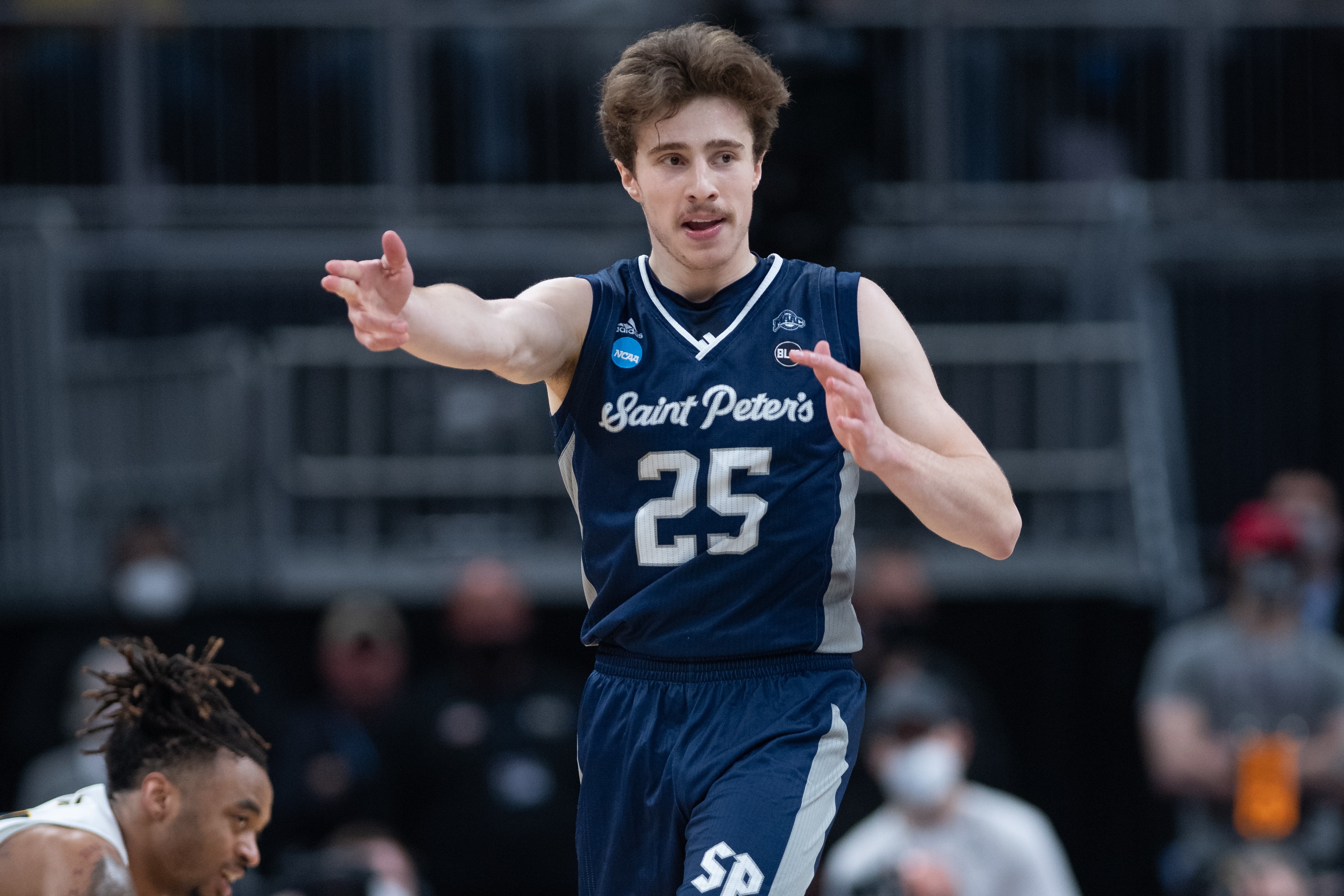 Saint Peter's Doug Edert Signs NIL Deal with Buffalo Wild Wings amid ...