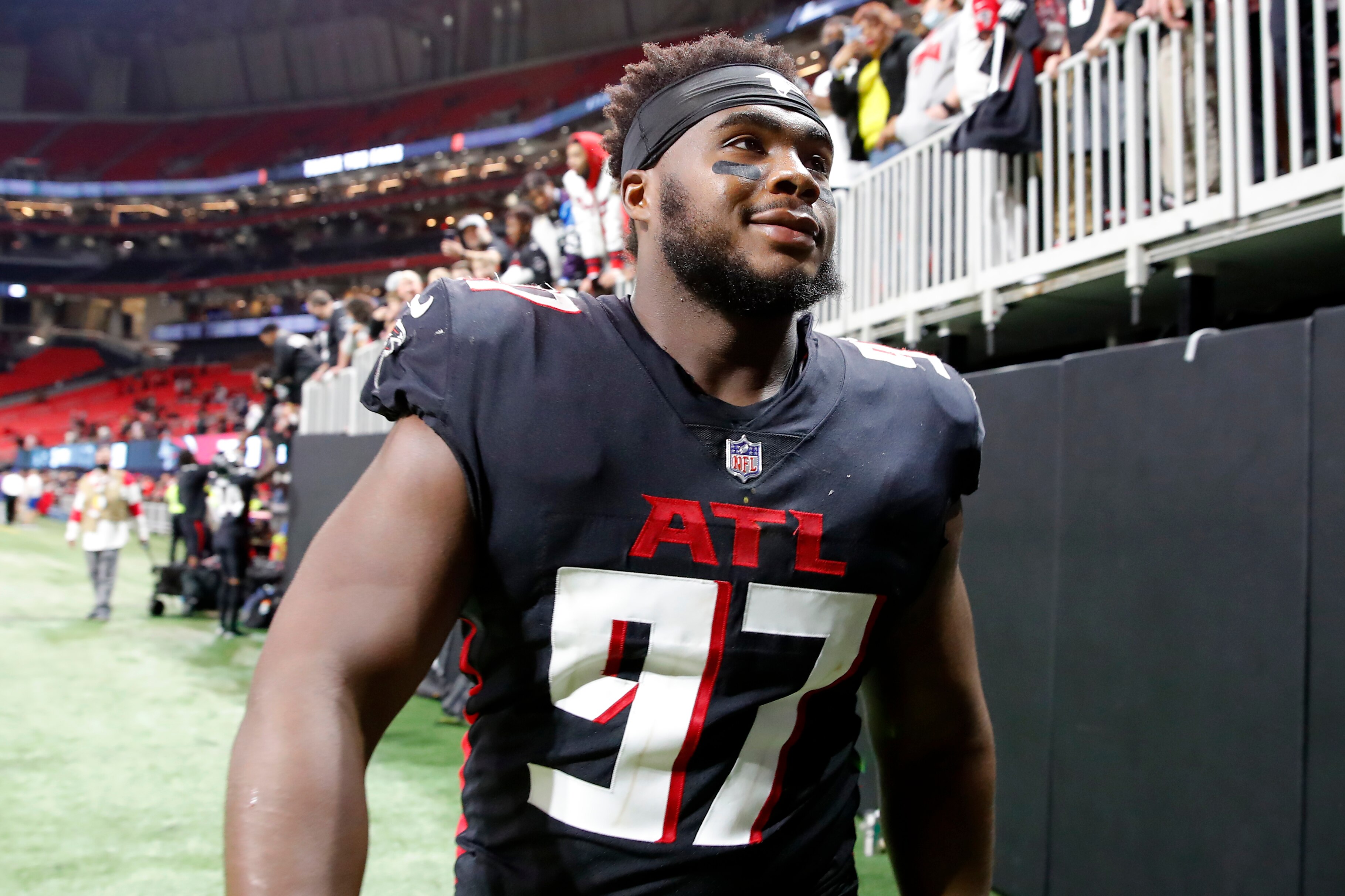 Grady Jarrett, Falcons Reportedly Agree to New 3-Year Contract Worth Up ...