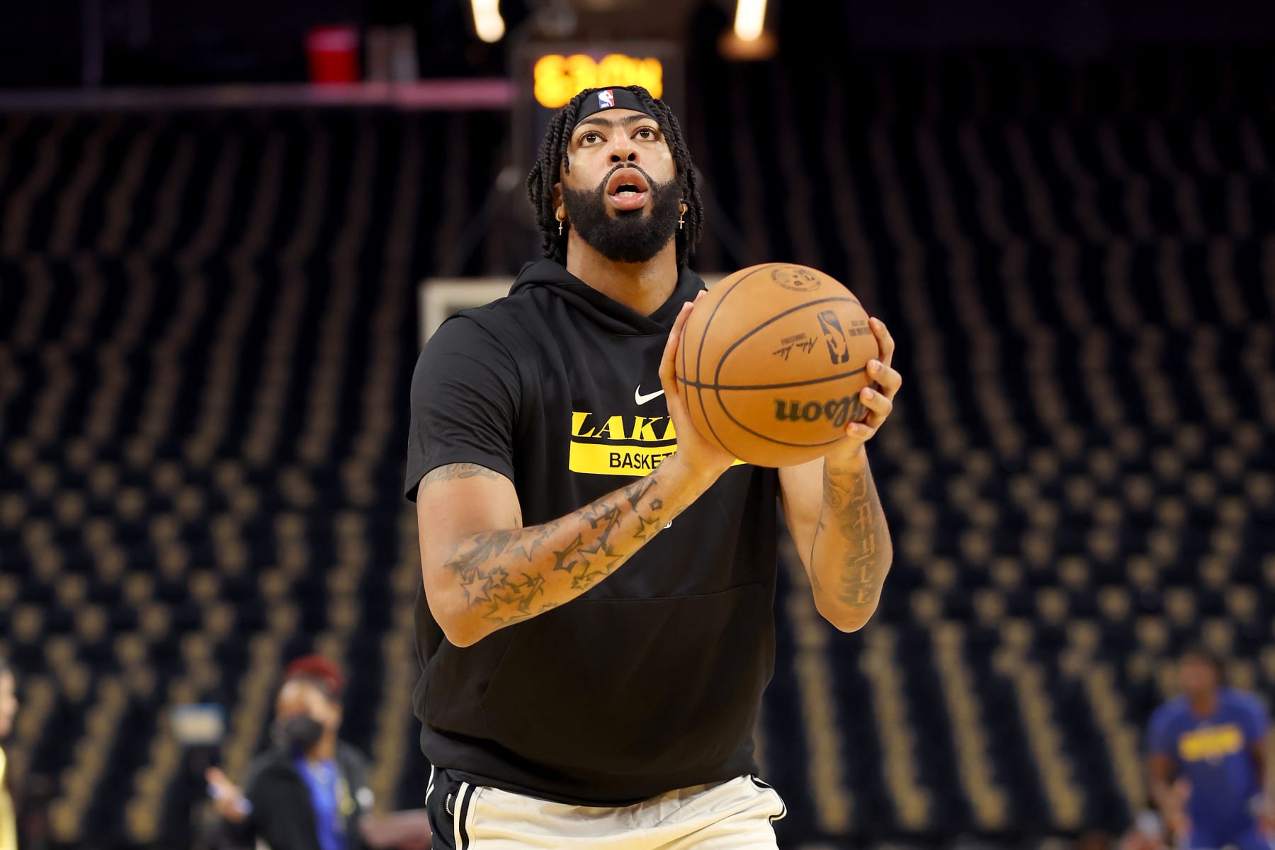 Anthony Davis on Lakers HC Darvin Ham: You'd 'Run Through a Brick Wall ...