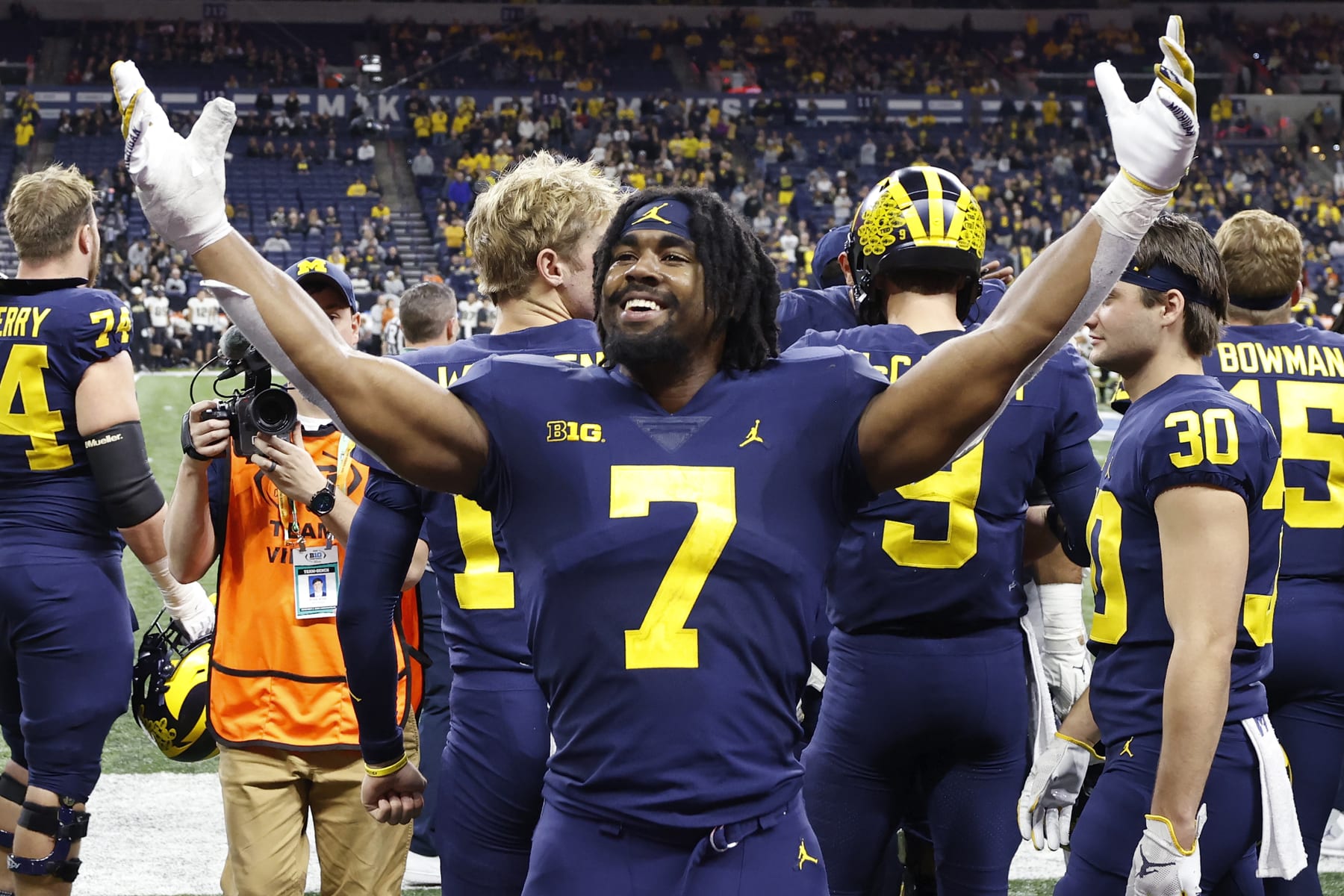 College Bowl Picks 2022-23: Latest Odds and Predictions Against the ...