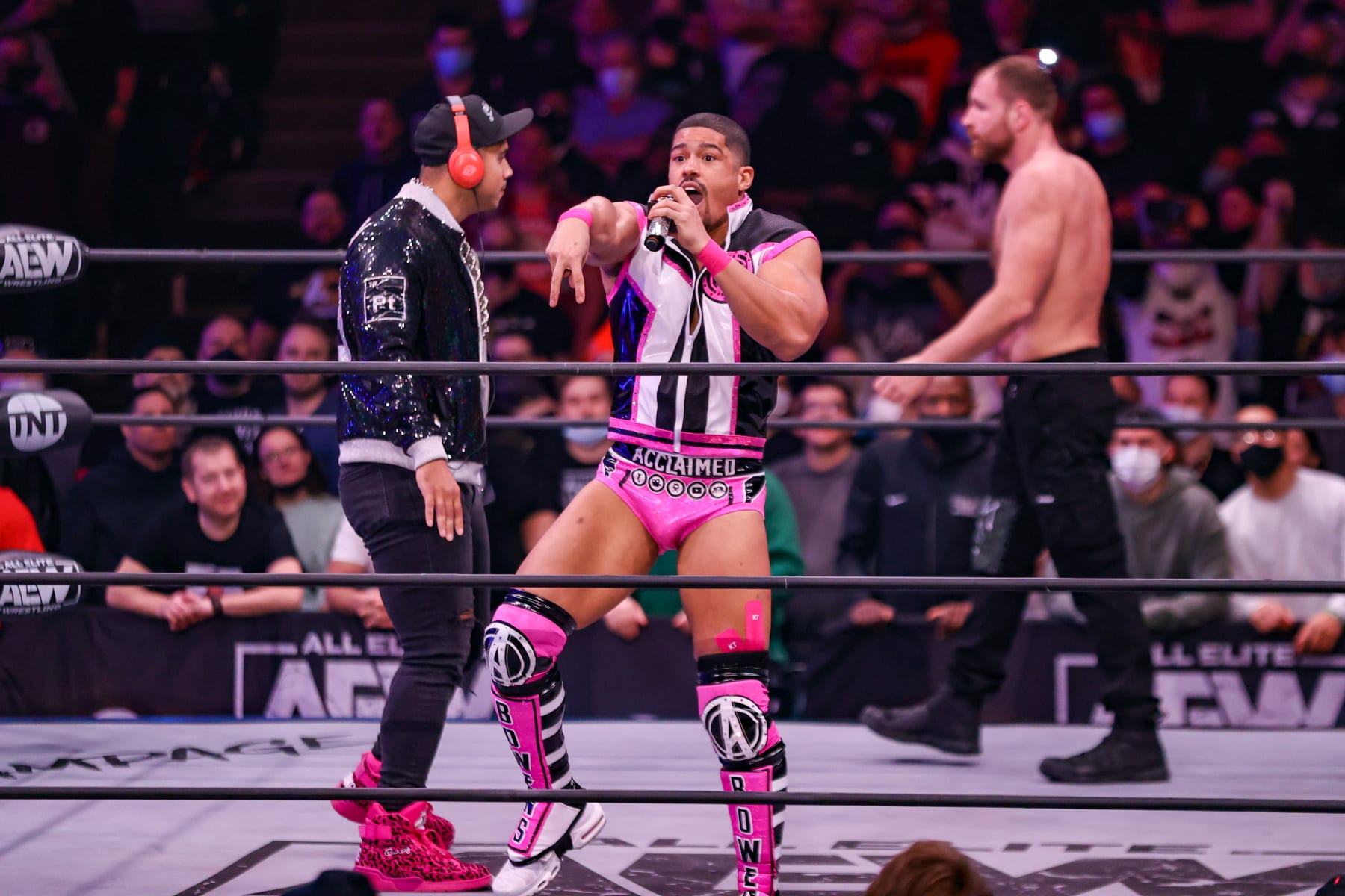 The Gunns Retain AEW Tag Titles vs. Acclaimed, More Teams at AEW ...