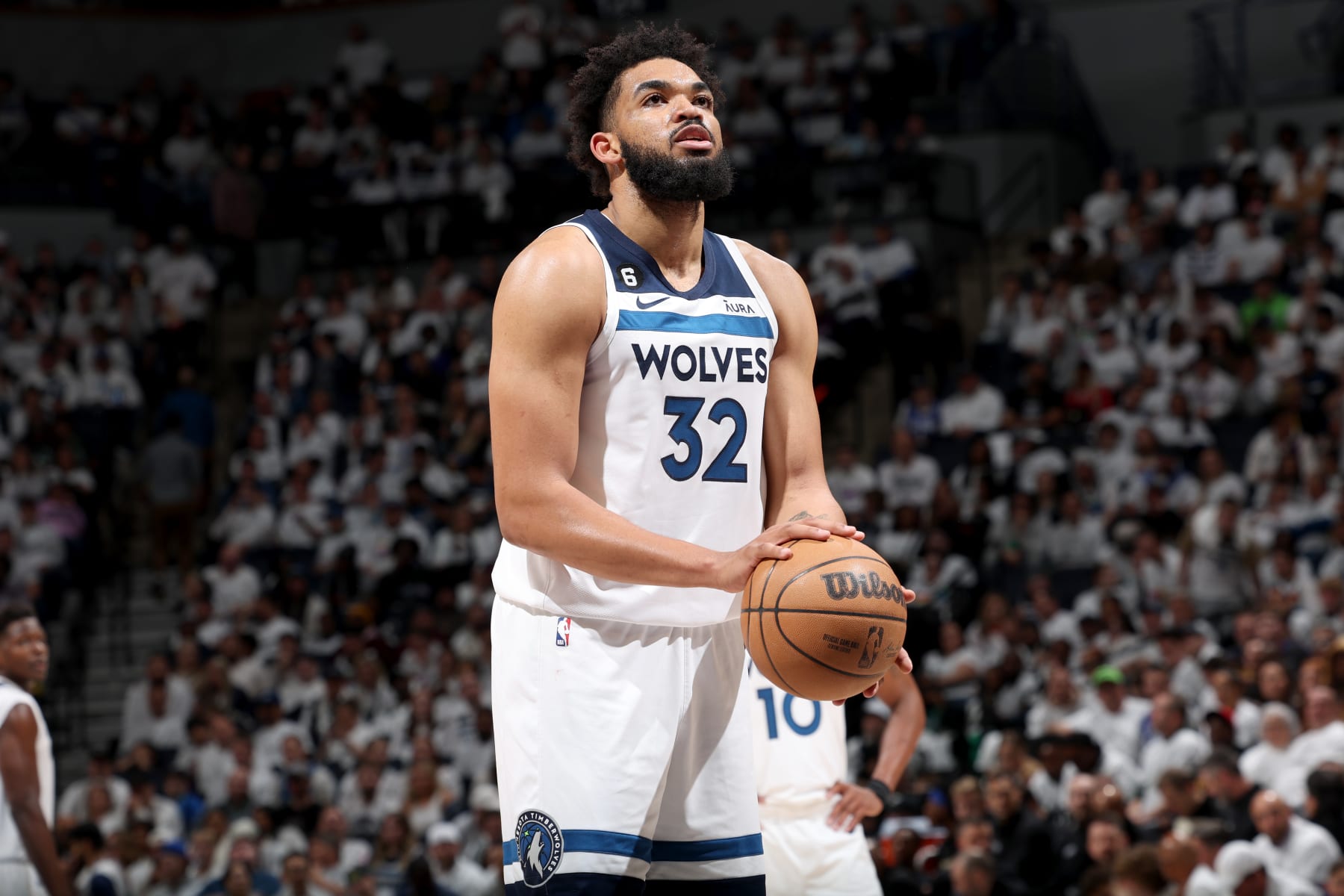 Karl-Anthony Towns Addresses Trade Rumors, Says He Wants to Stay with Timberwolves | News ...