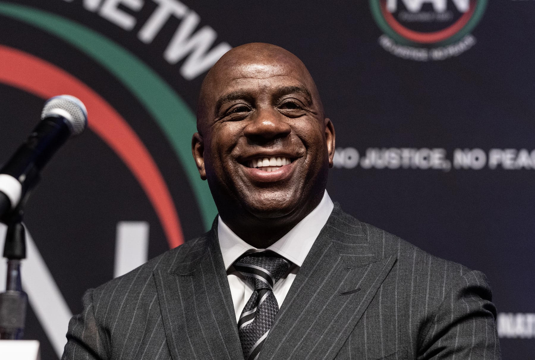 Magic Johnson Thanks Nas For Song Dedicated to Lakers Legend on New ... Magic Johnson Thanks Nas For Song Dedicated to Lakers Legend on New ...