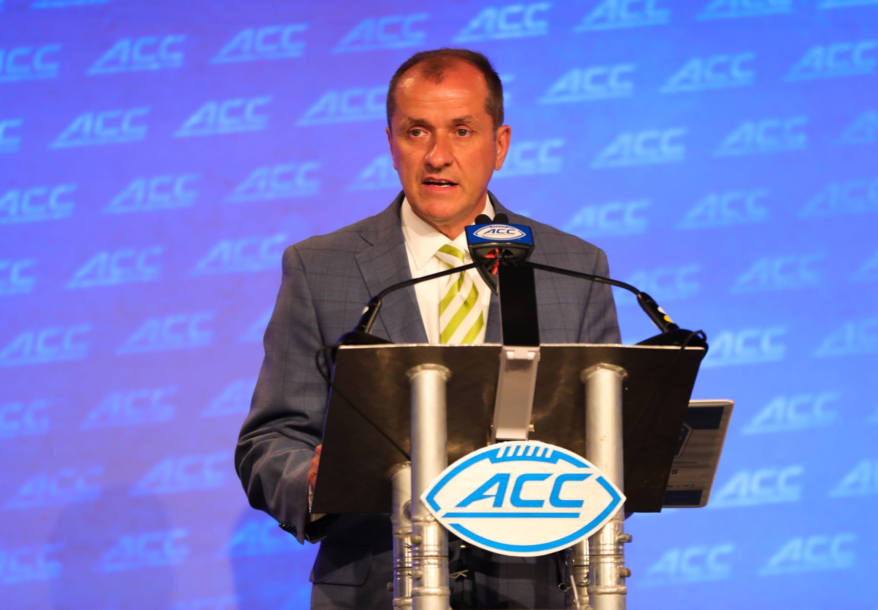 Report: ACC Considered Adding 5-7 Pac-12 Teams Before Big Ten, Big 12 ...