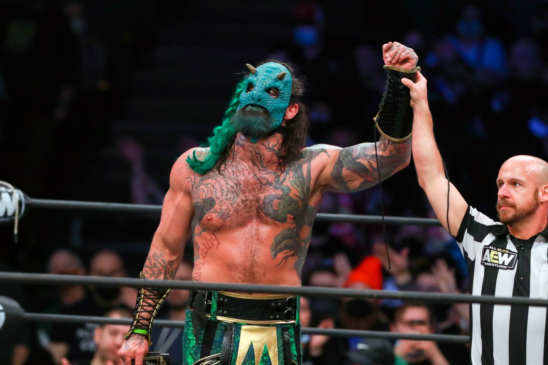 Luchasaurus Beats Darby Allin, Retains AEW TNT Title with Christian at ...