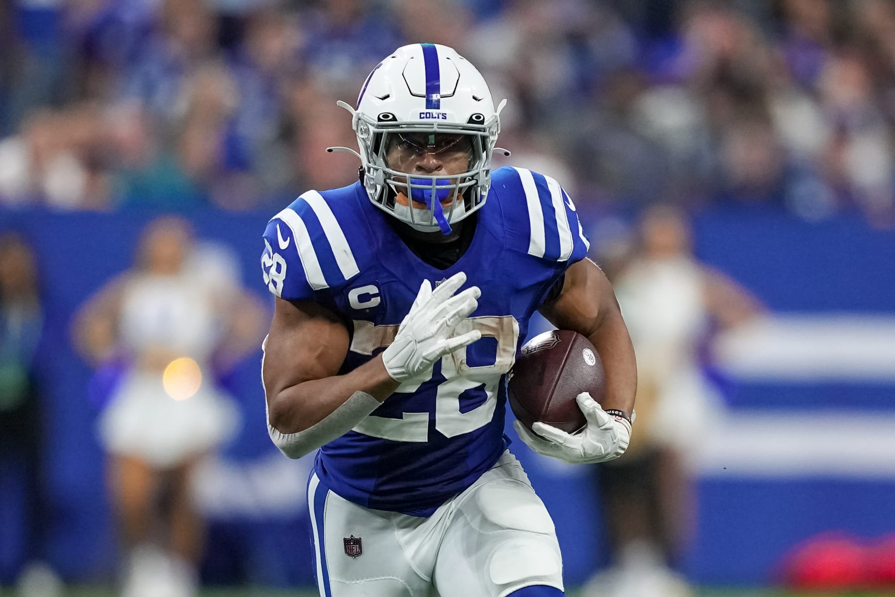 Jonathan Taylor 'Looks Great' in Workouts amid Trade Rumors, Colts RBs ...