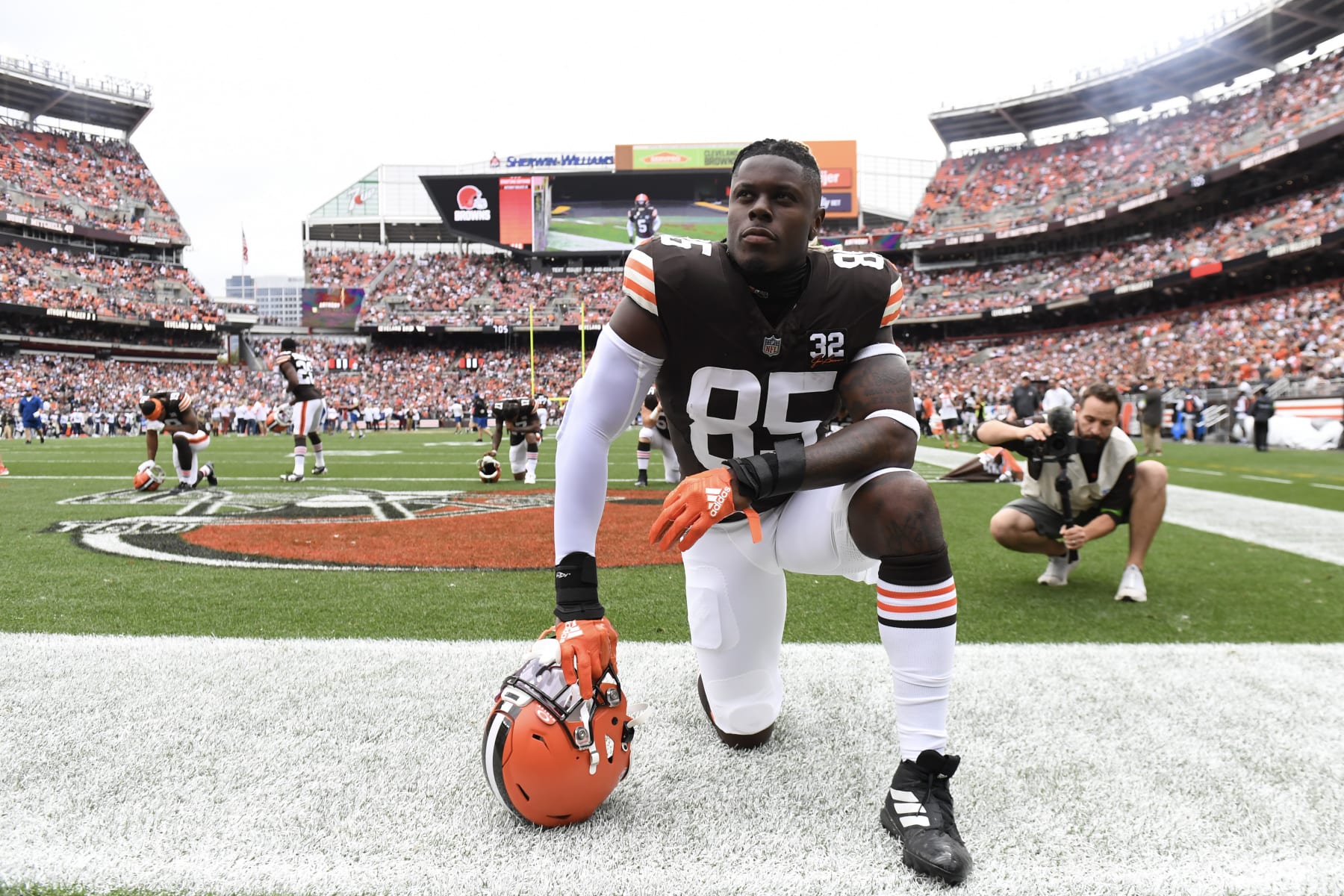 Browns' David Njoku Says He Should've Been Blinded by Injuries from ...