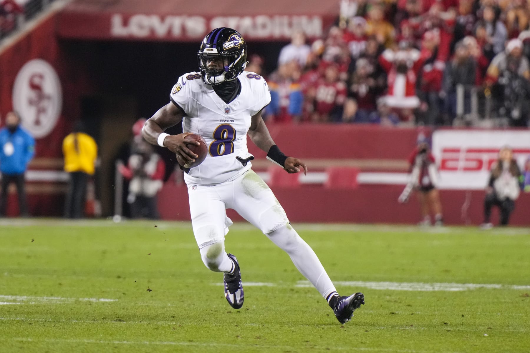 Report: Lamar Jackson's Injuries, Contract Guarantees Led Teams to Pass ...