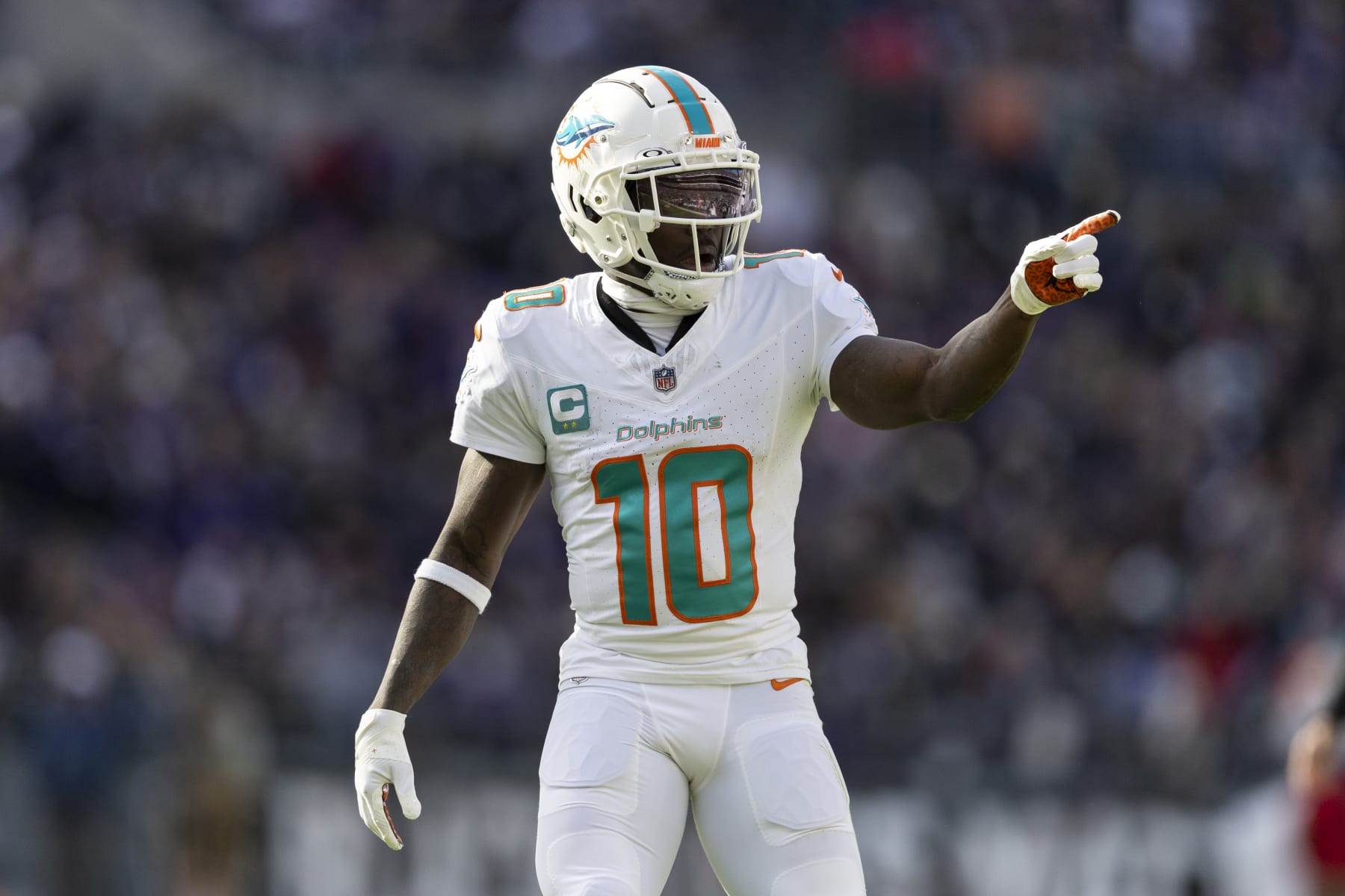 Fire at Dolphins WR Tyreek Hill's Home Was Started by Child, Deemed 'Unintentional' | News ...