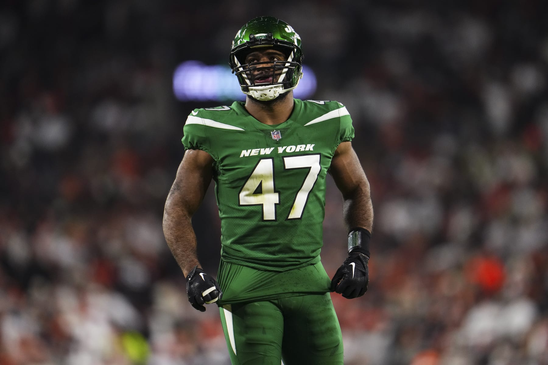 Jets' Bryce Huff Won't Give 'Discount' on Free-Agent Contract After 10-Sack Season | News ...