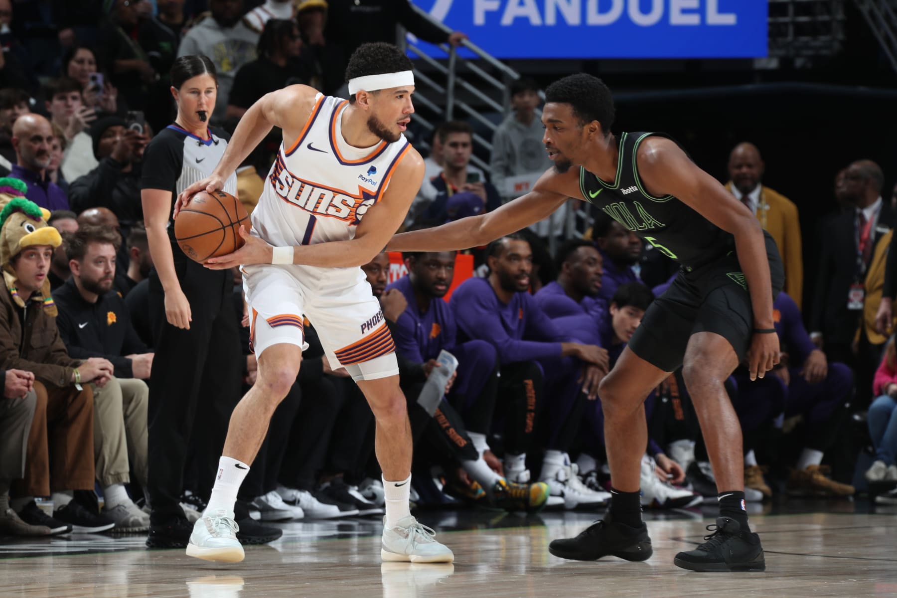 Devin Booker Has NBA Fans in Awe as Kevin Durant, Suns Beat Zion Williamson, Pelicans | News ...