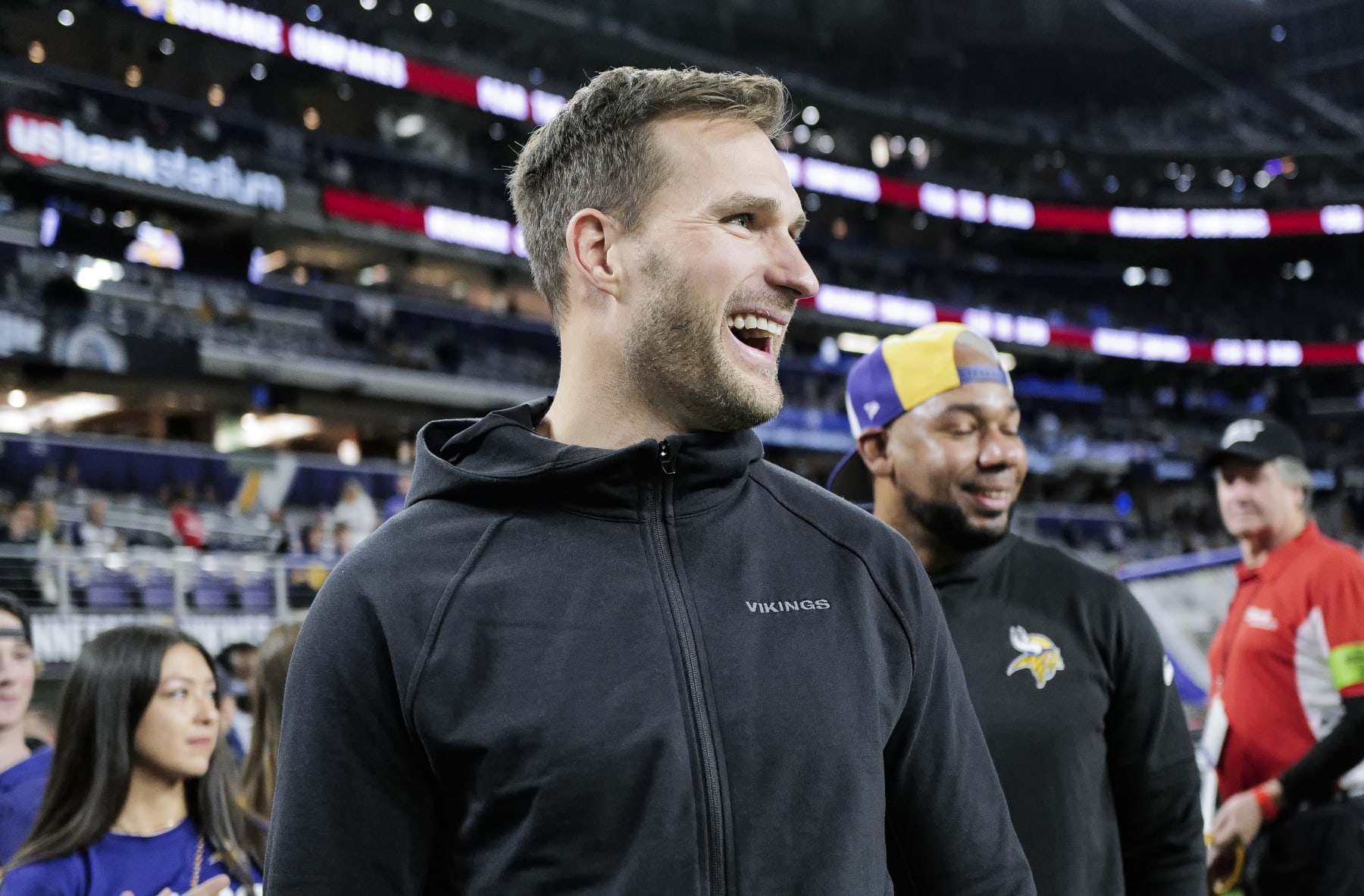 Photo: Vikings' Kirk Cousins Gets College Students Extra Credit by ...