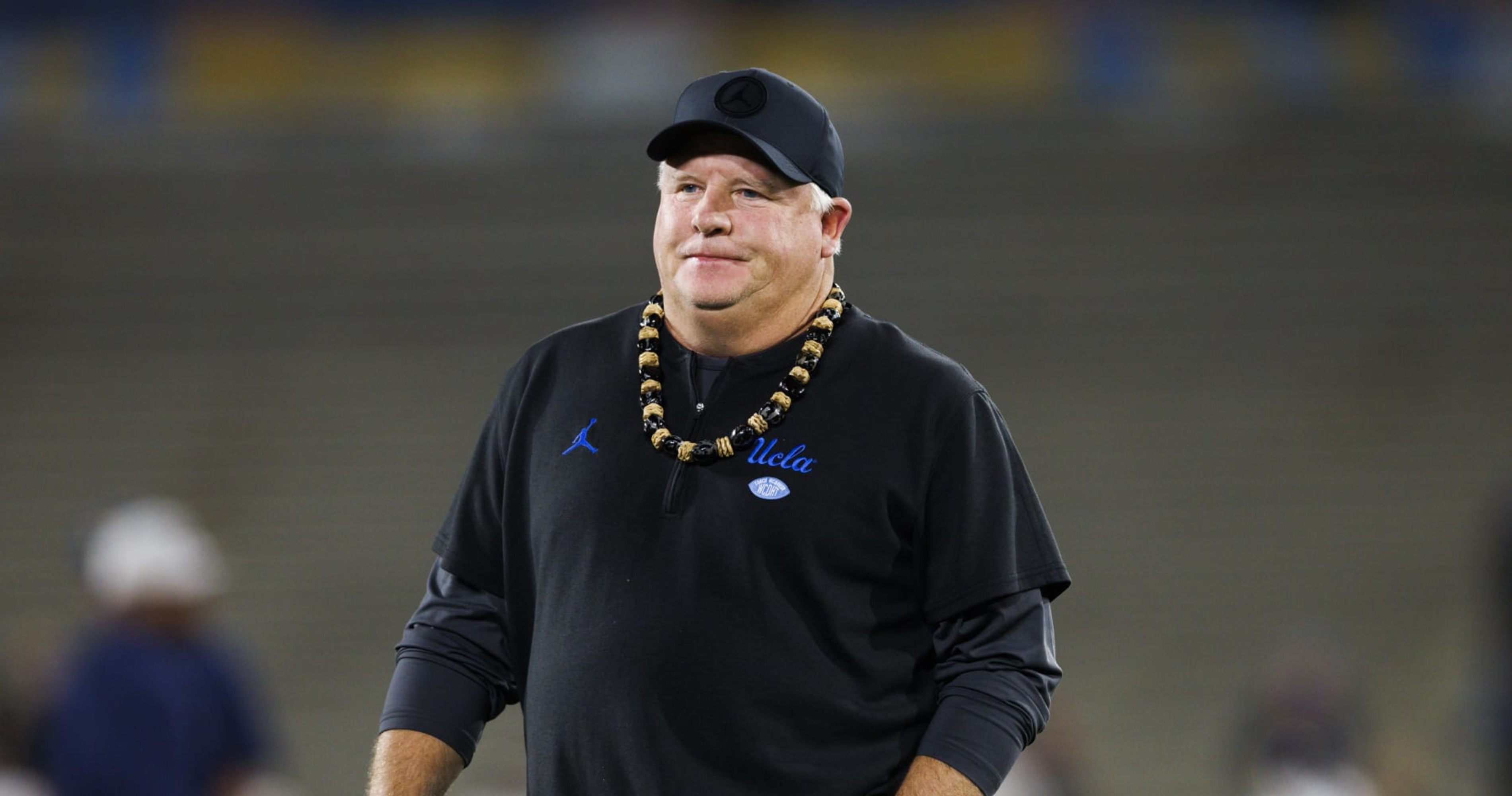Nfl Rumors Uclas Chip Kelly Potential Commanders Oc Candidate After