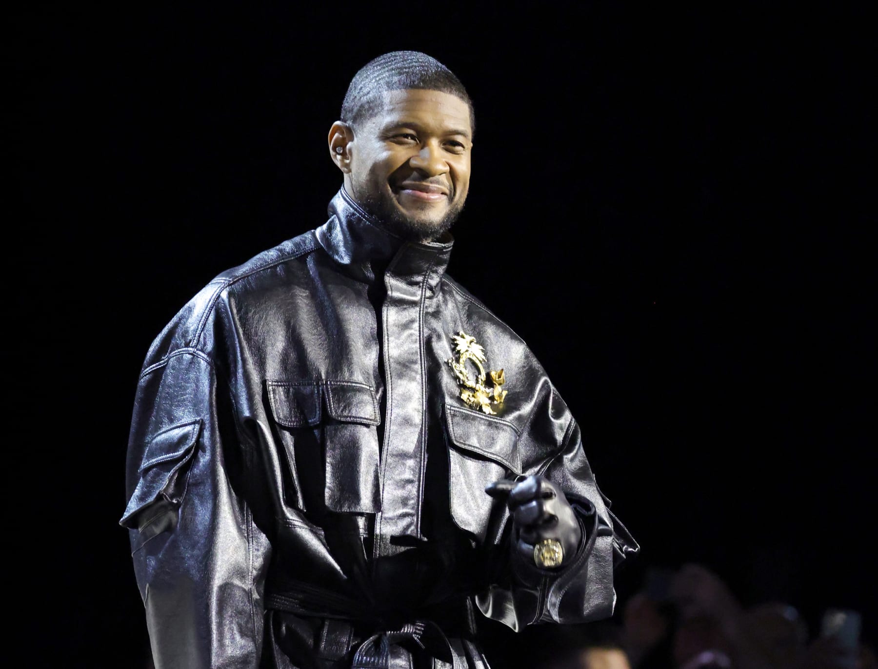 Report: Usher, Justin Bieber Discussed Guest Spot During Super Bowl 58 ...
