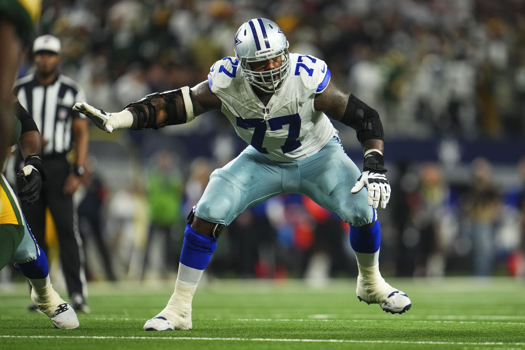 Tyron Smith, Tony Pollard, Cowboys Free Agents' Projected Contracts ...