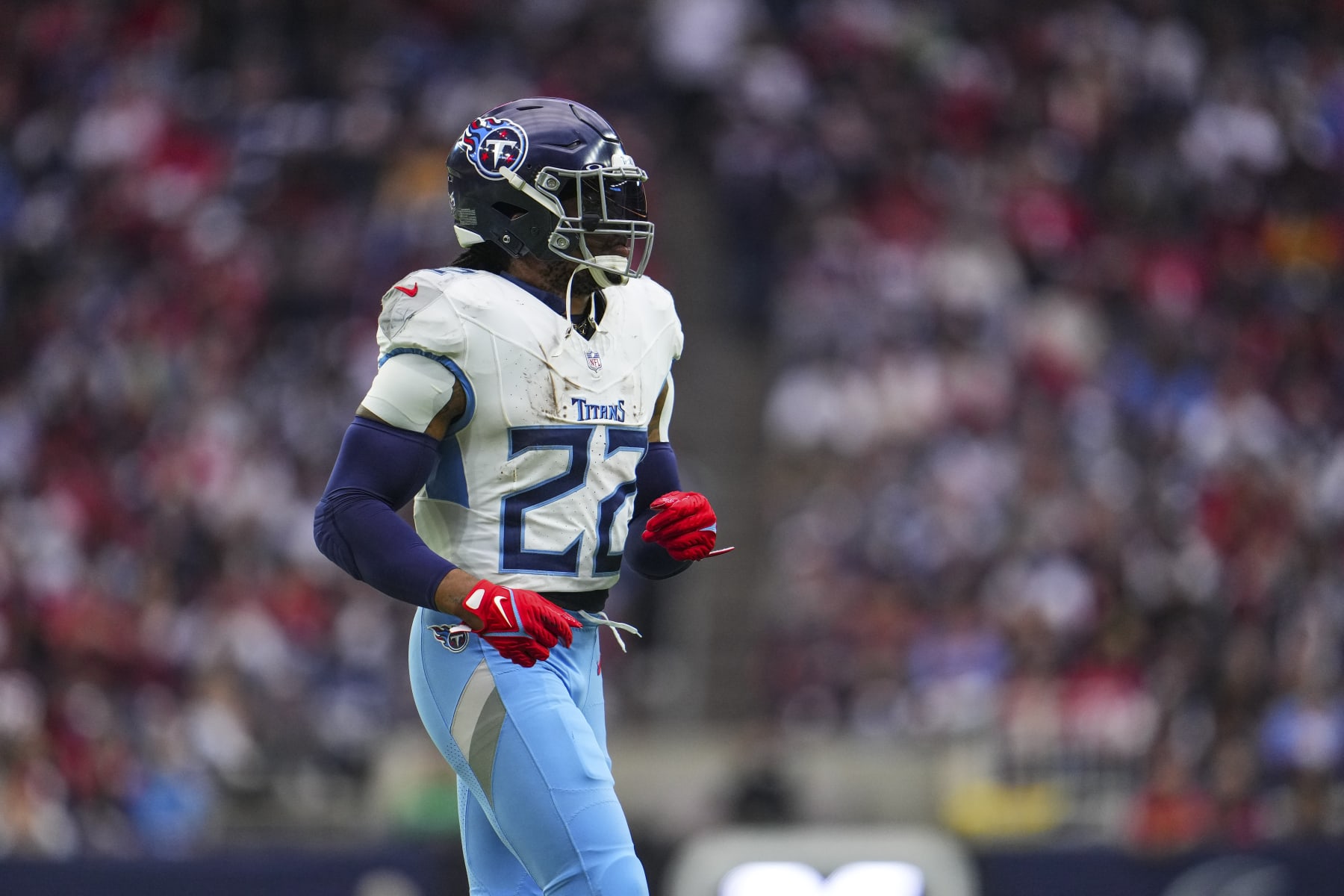 NFL Rumors: Derrick Henry Unlikely to Return to Titans; Door Not ...