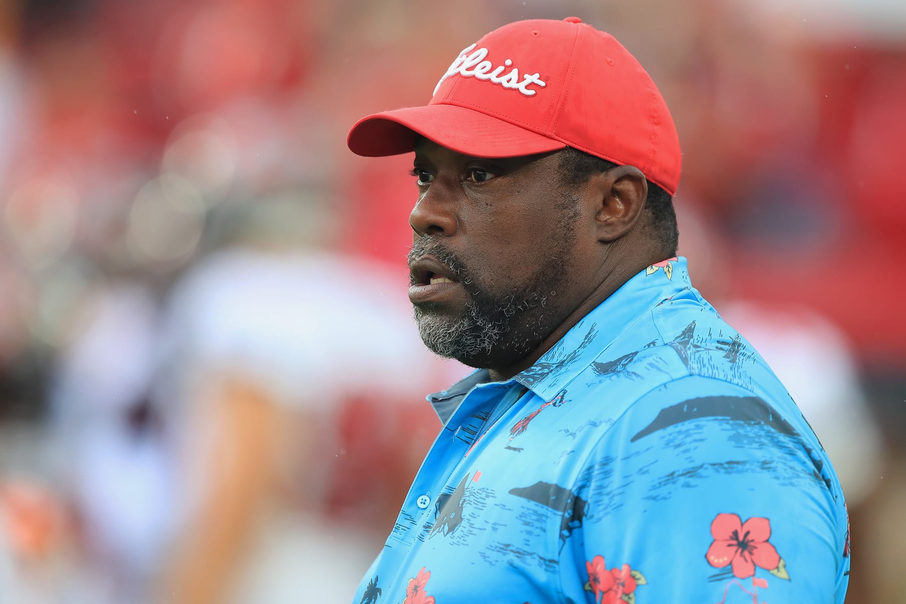 Warren Sapp to Make $150K Per Year on Contract with Deion Sanders ...