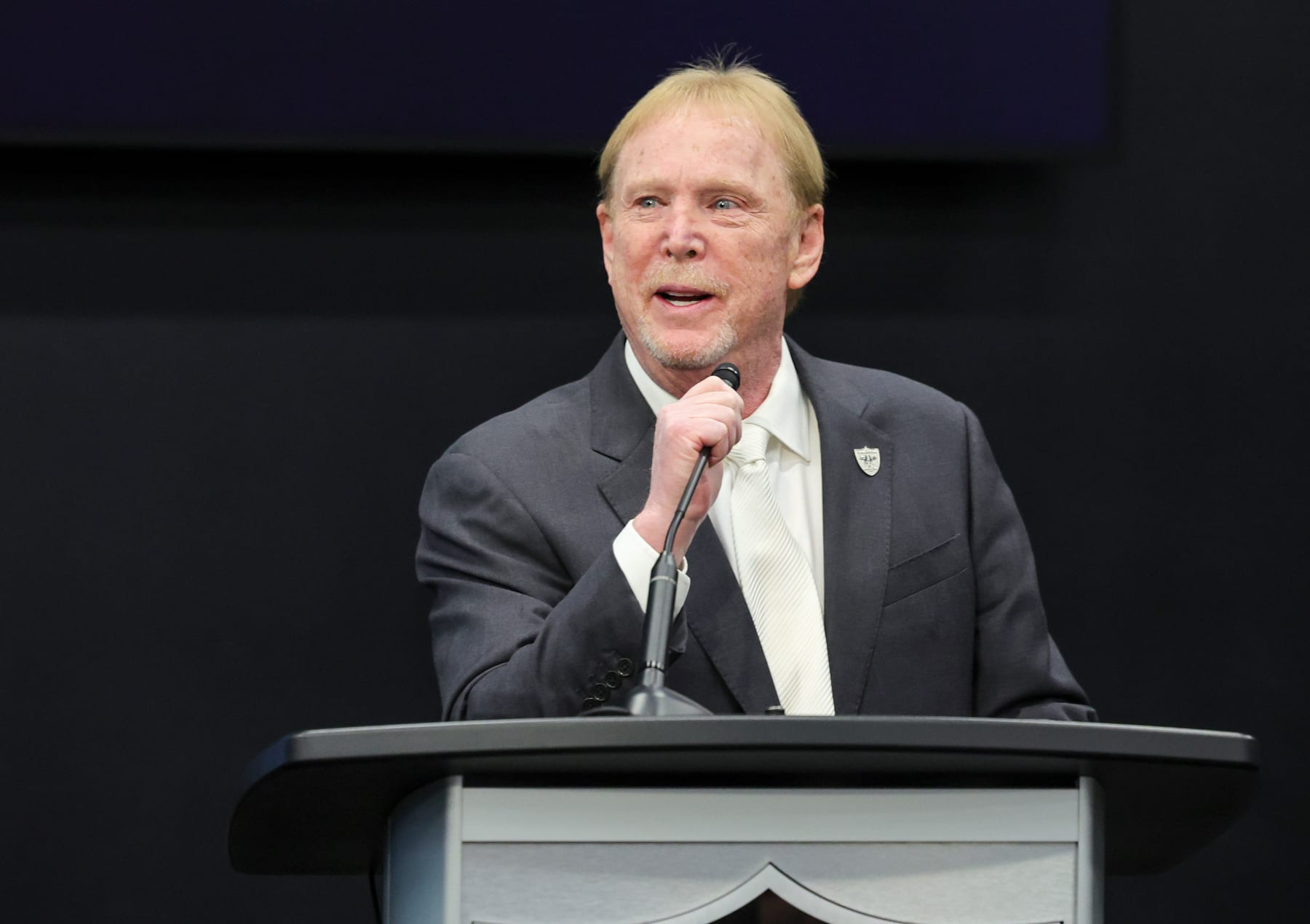 Raiders Rumors: Mark Davis Gives Blessing to Trade for QB 'so Long as ...