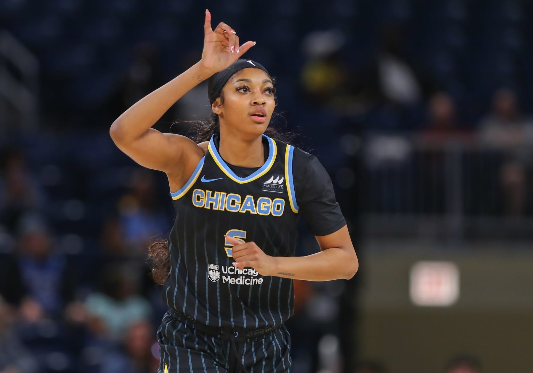 WNBA's Angel Reese Talks Flying Commercial amid Caitlin Clark, Fever's ...