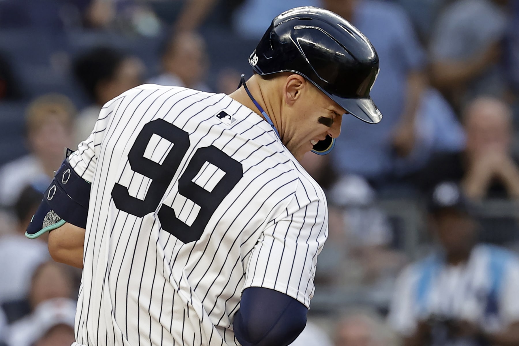 Yankees' Aaron Judge Suffers Hand Injury After Getting Hit by Pitch; X-Rays Negative | News ...