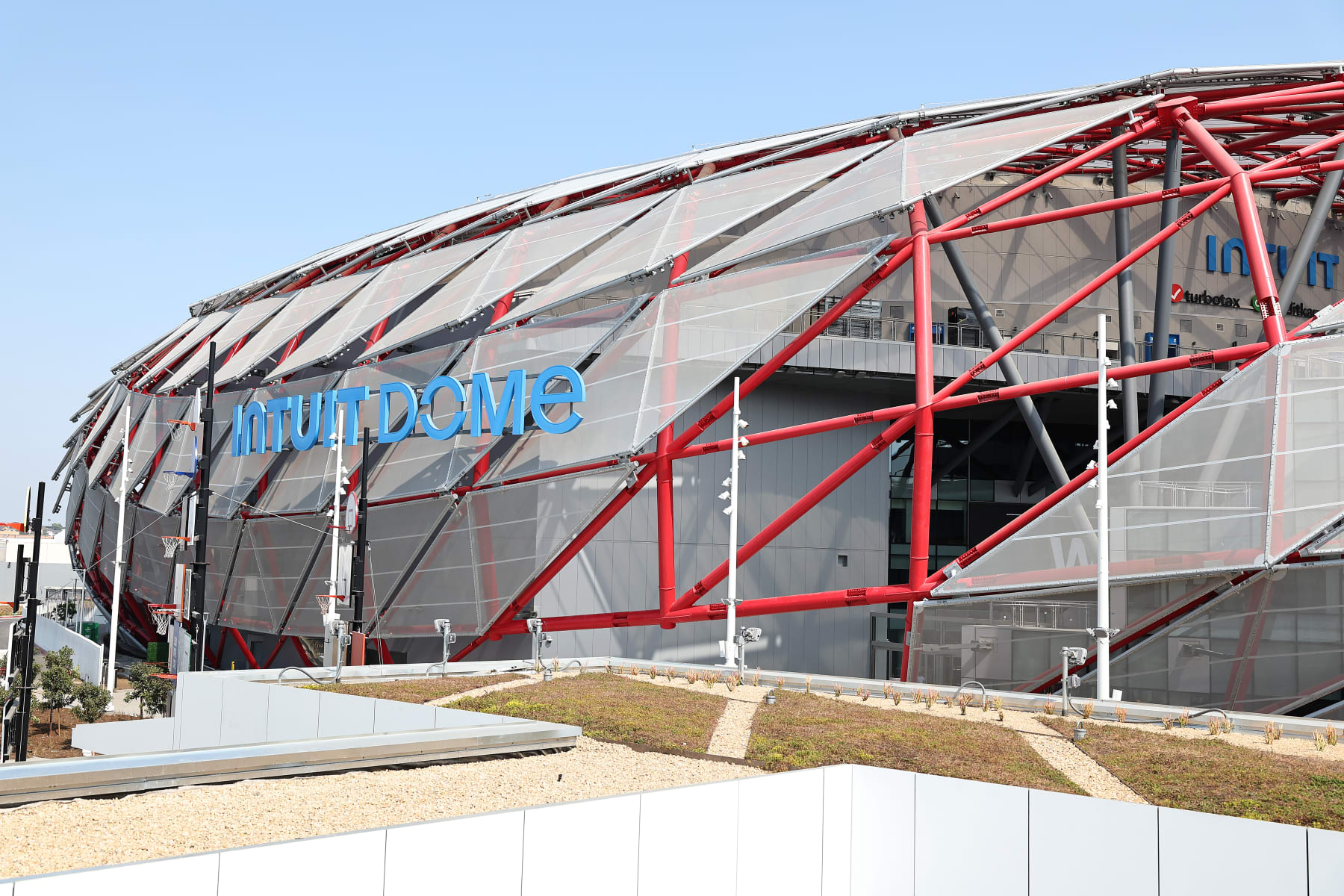 Clippers Unveil New Intuit Dome Video Board with Storm Effect, T-Shirt Cannon, More | News ...