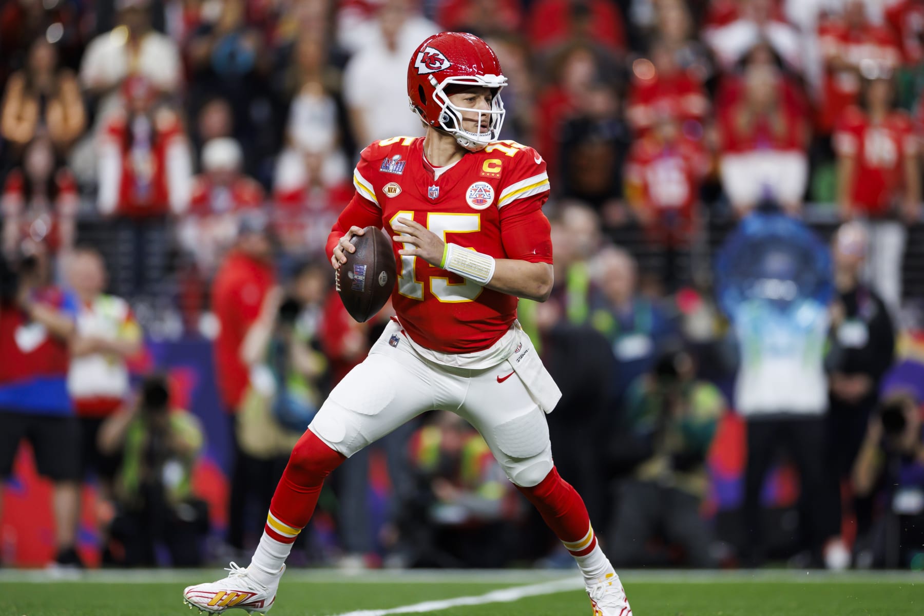 Patrick Mahomes' Trainer Responds to Video of Raiders Trolling QB with ...