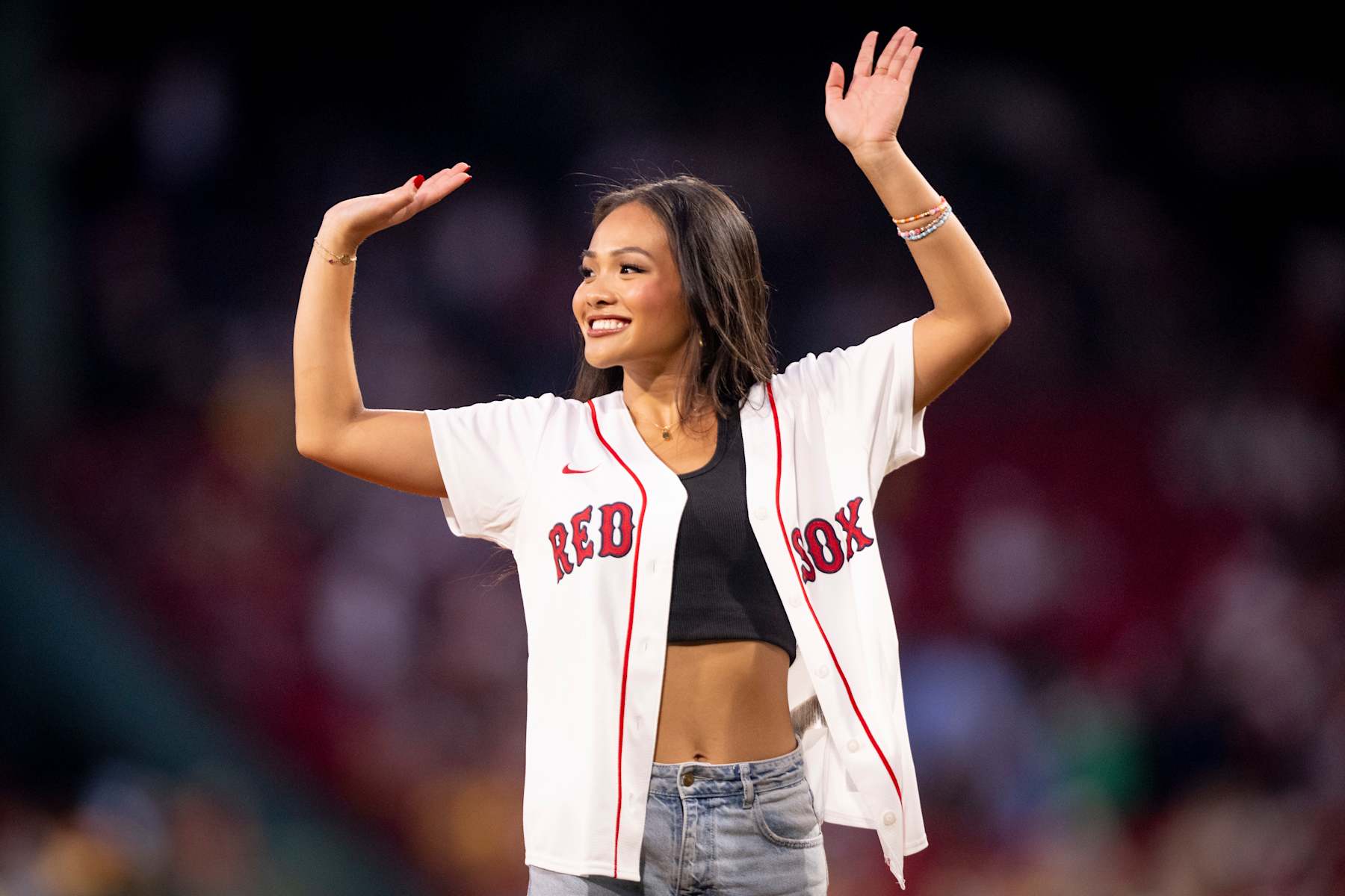 Bachelorette' Jenn Tran Reveals Celtics' Jayson Tatum, Cavs' Max Strus ...