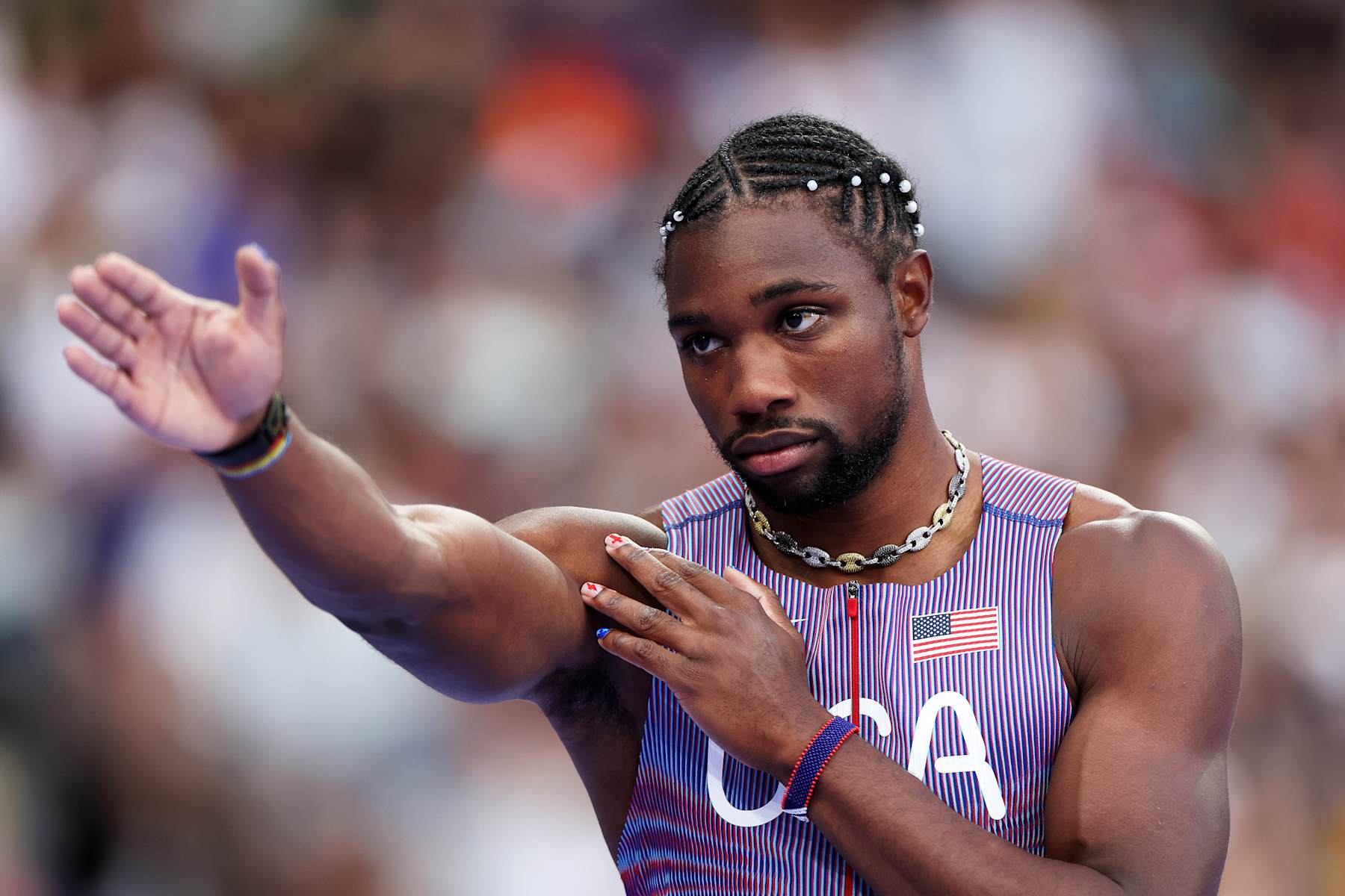 Video: Noah Lyles 'In Talks' to Race Dolphins' Tyreek Hill After Gold ...