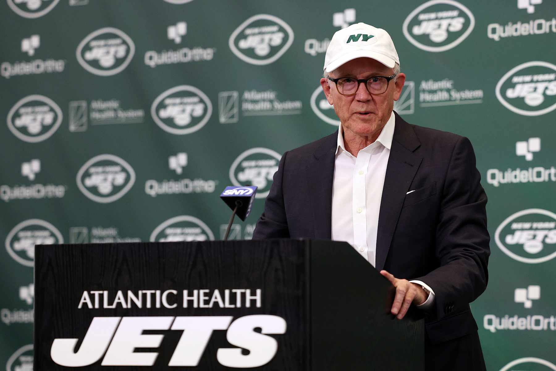 Report: Woody Johnson, Wife Suzanne and Sons 'Criticized' Jets Players ...