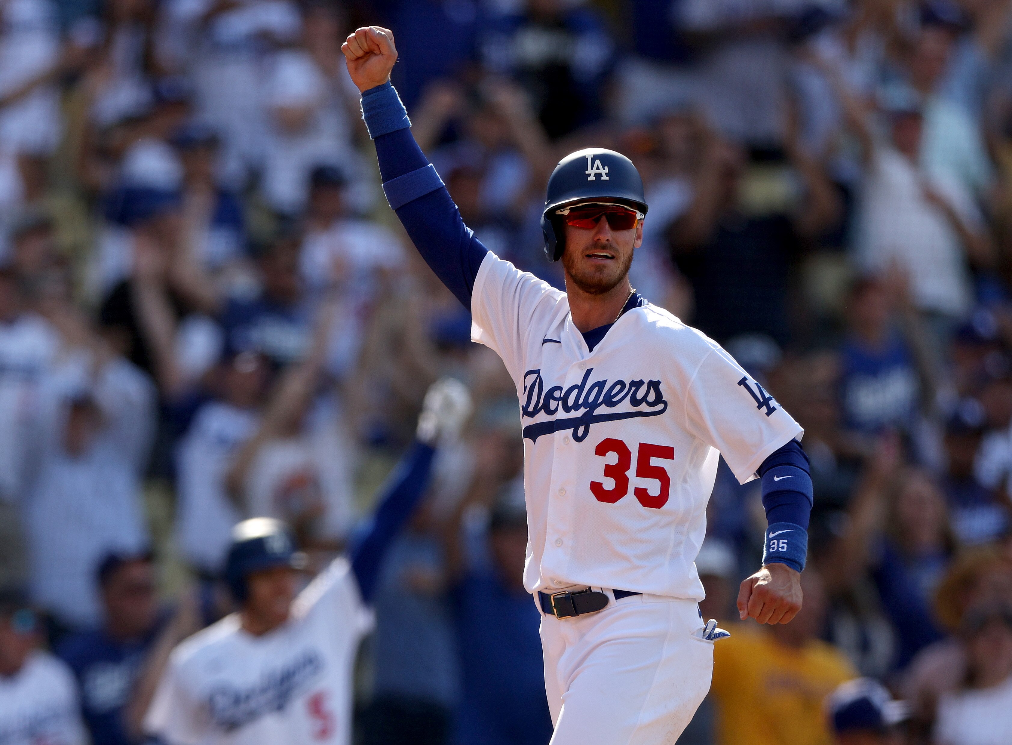 Dodgers' Cody Bellinger Scratched from Lineup vs. Pirates with Leg Injury