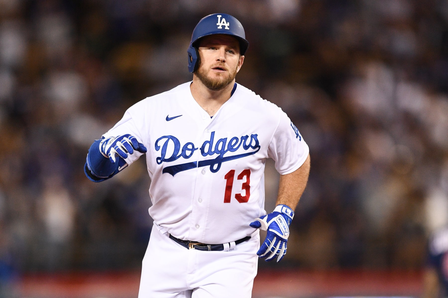 Max Muncy, Dodgers Agree to 1-Year, $13.5M Contract Extension with 2024 ...