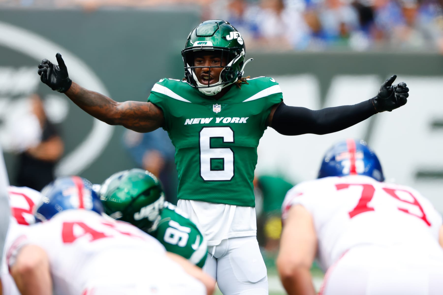 7 NFL Players Who Already Look Like 2022 NFL Free-Agent Steals