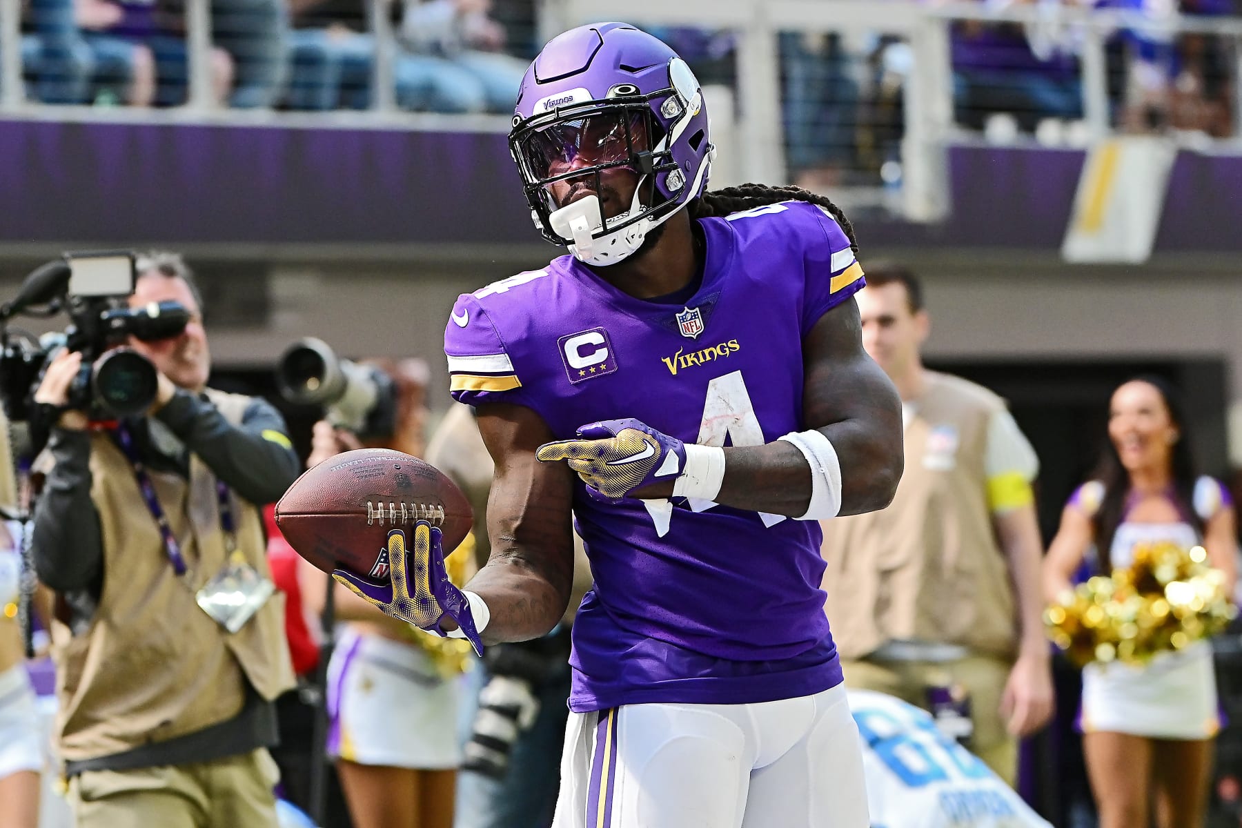 Vikings' Dalvin Cook Had Shoulder Surgery to Repair Injury Suffered in 2019