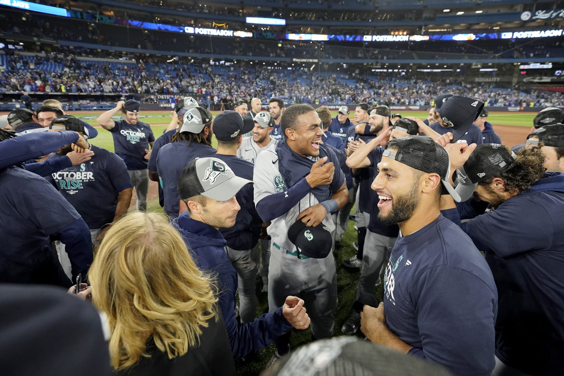 The Miracle Mariners and Top Takeaways from MLB's Wild Card Round